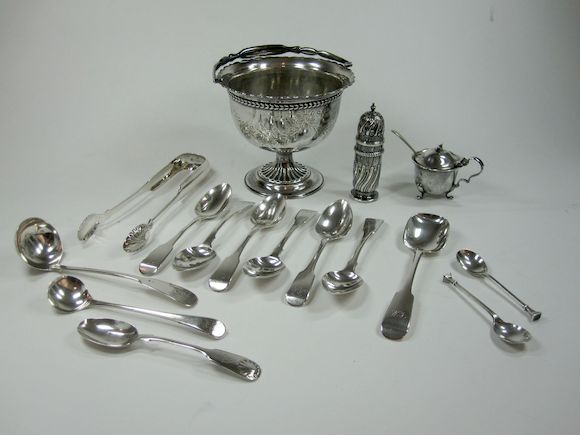 Bonhams : A small collection of silver