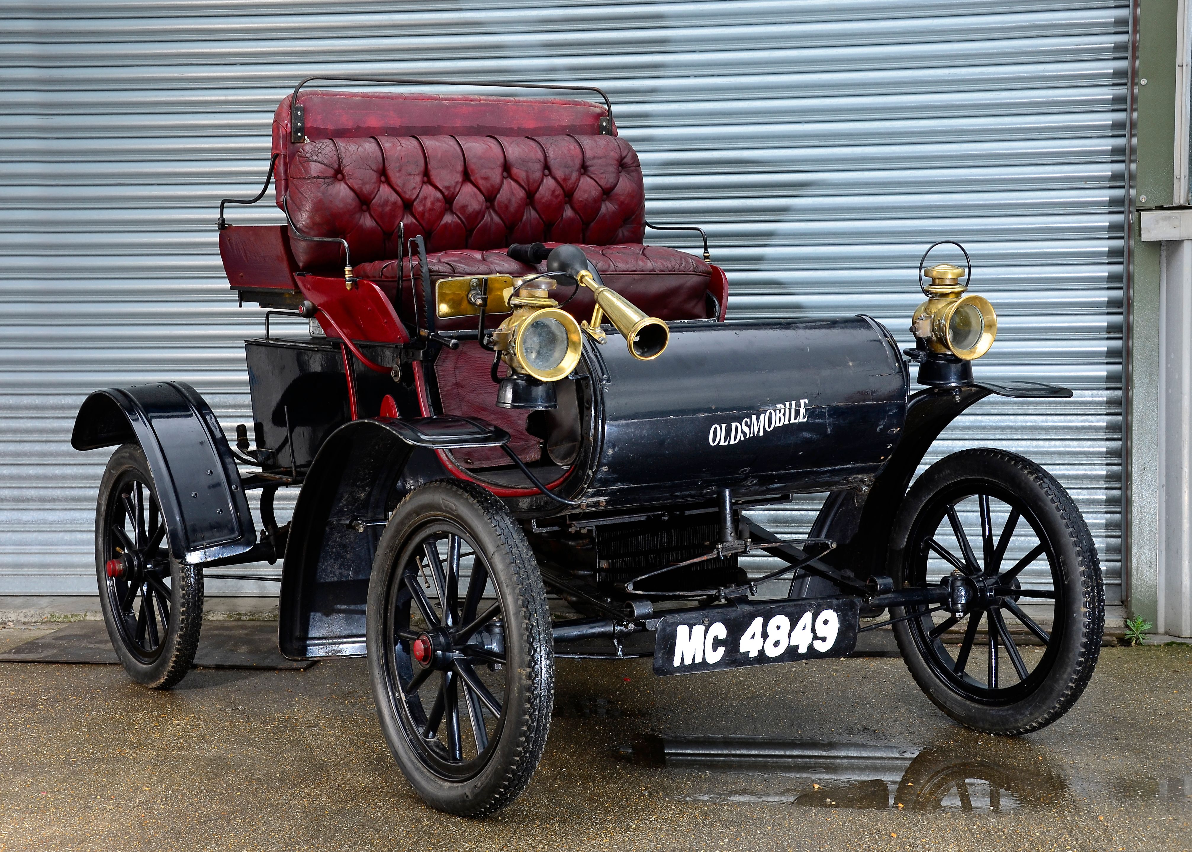 Bonhams Cars : 1903 Oldsmobile Model R 'Curved Dash' Runabout Chassis ...