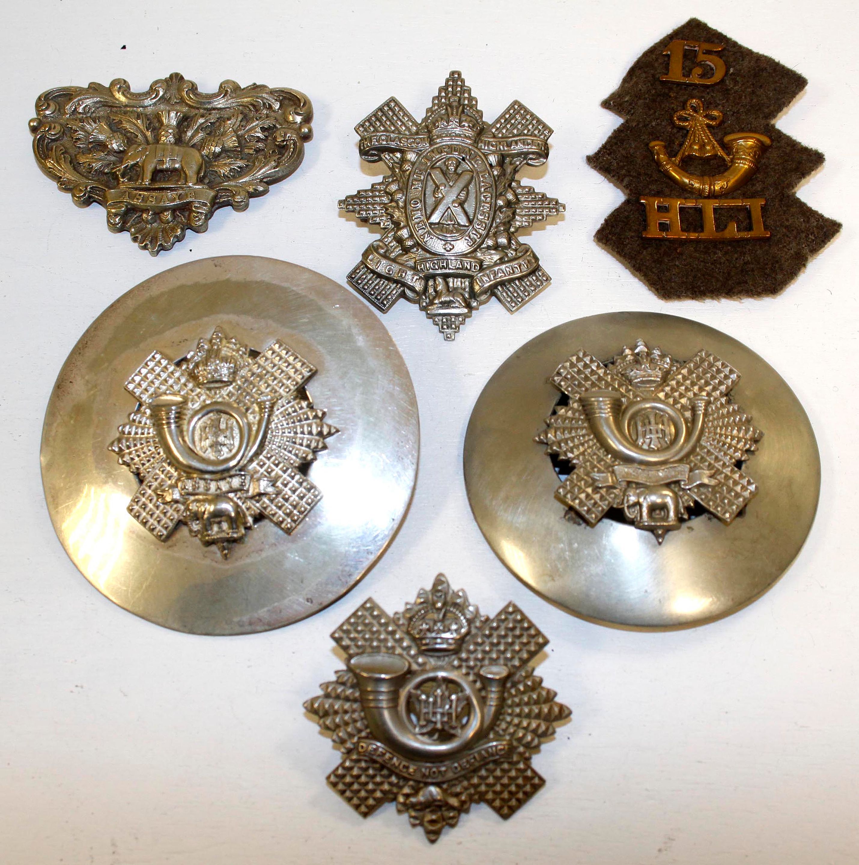 Bonhams : Highland Light Infantry Insignia.