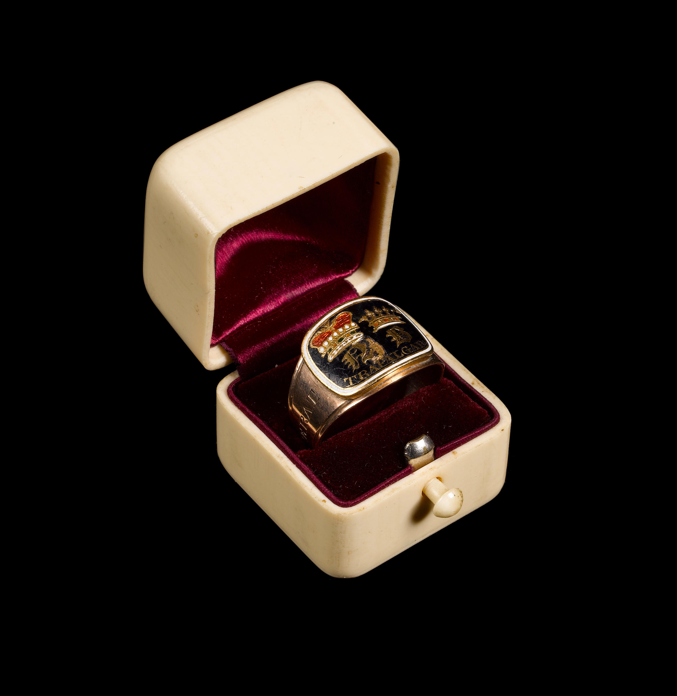 Bonhams : A George lll gold and enamel mourning ring, Admiral Nelson.