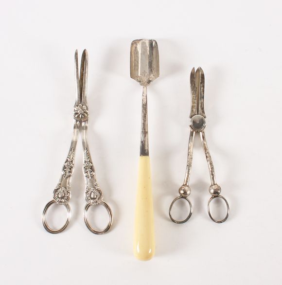 Bonhams : A Victorian silver stilton scoop with ivory handle By John ...