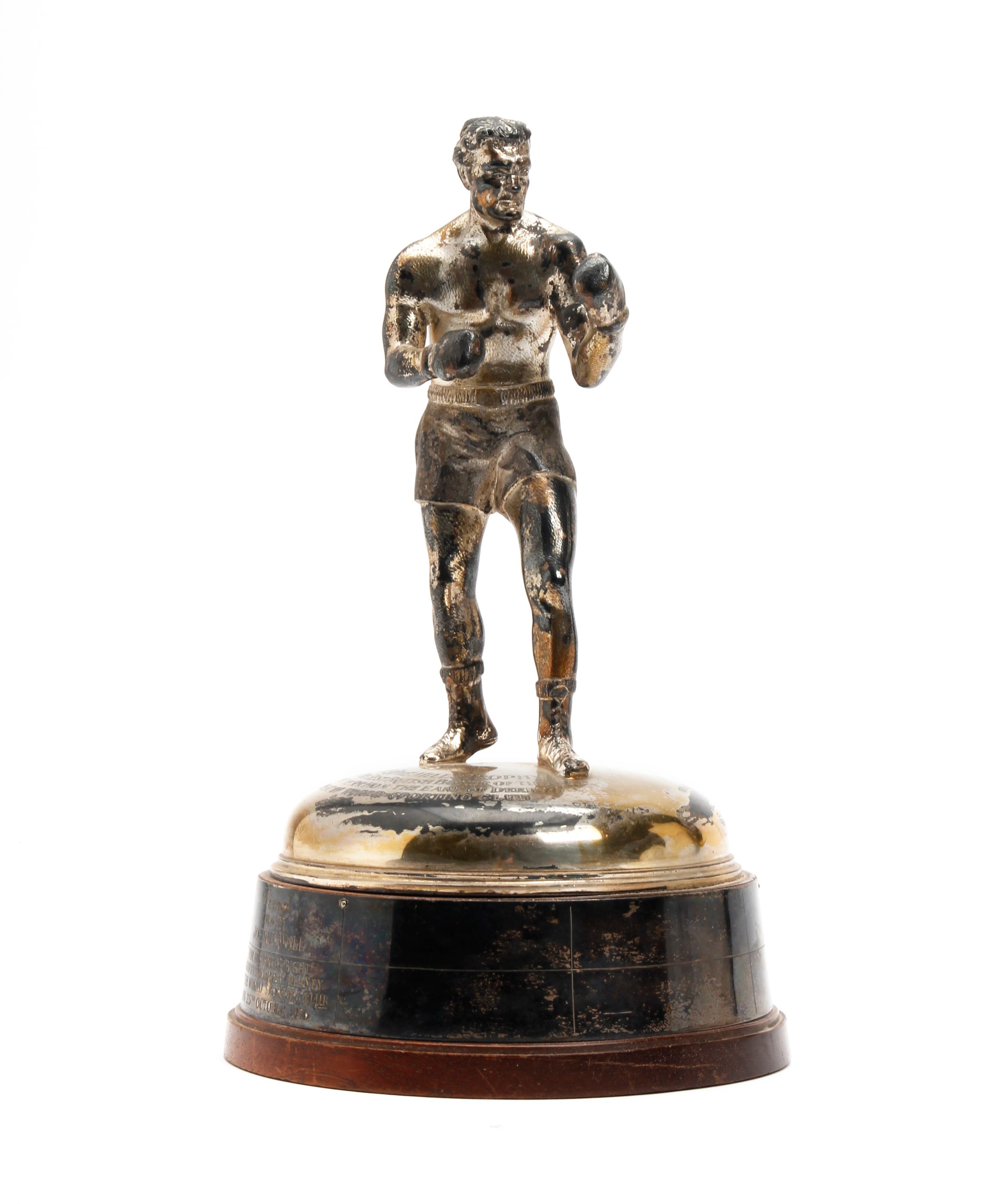 Bonhams : A World Sporting Club boxing trophy awarded to Freddy Mills