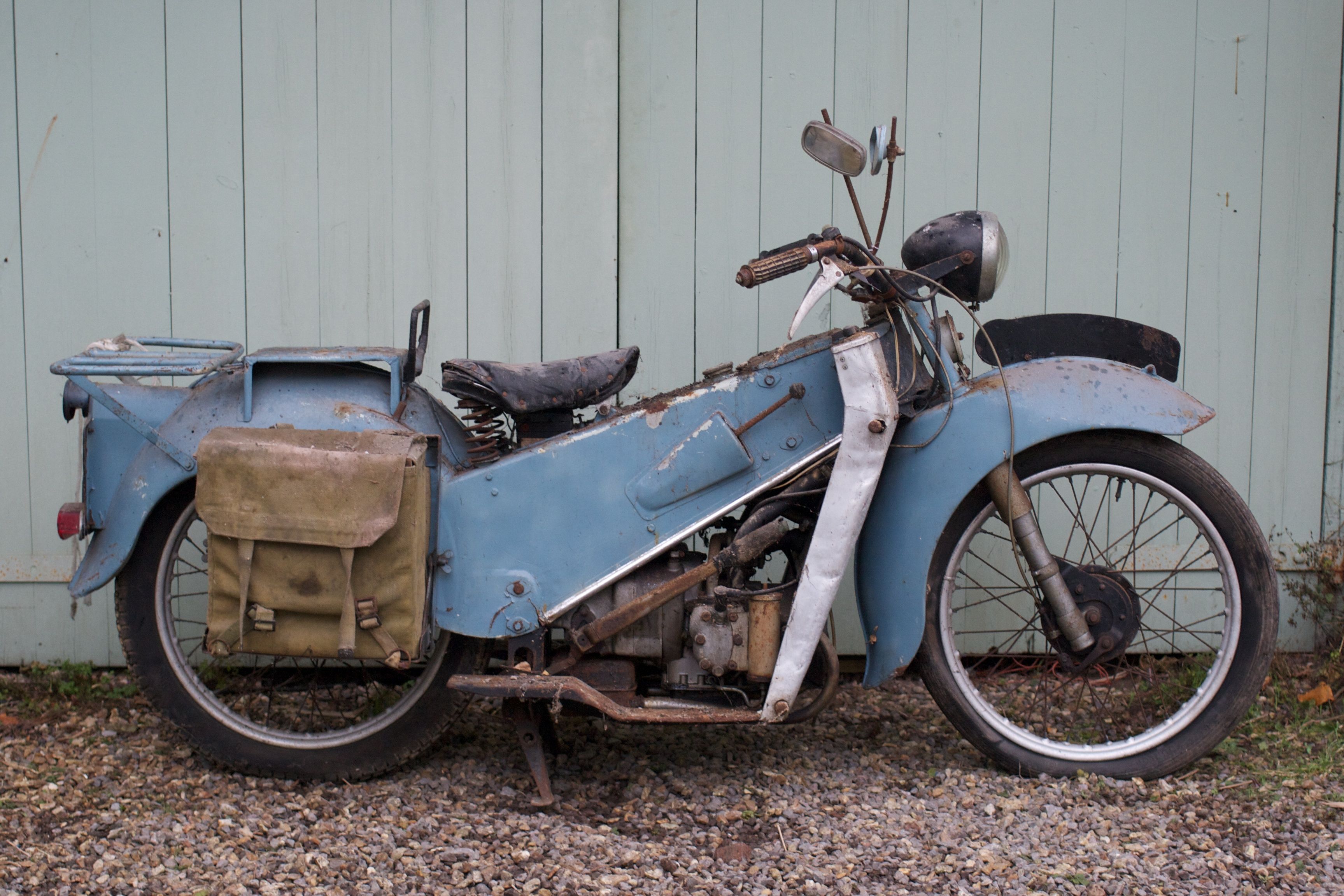1950 Velocette 149cc LE Registration no. MKM 994 Frame no. 6132 Engine ...