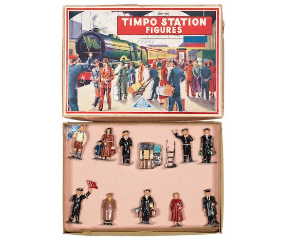 Bonhams : RARE Timpo set 830, Station Figures 17