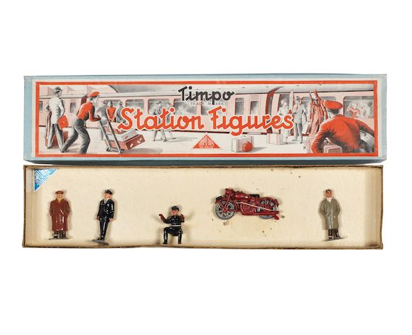 Bonhams : RARE Timpo set 502, Station Figures 5