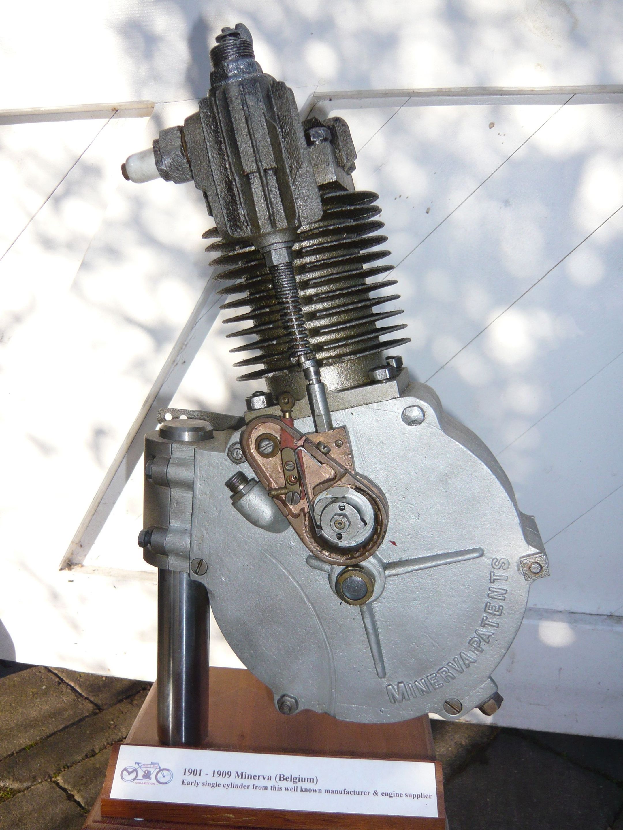 Bonhams Cars : An early Minerva light motor cycle attachment engine ...