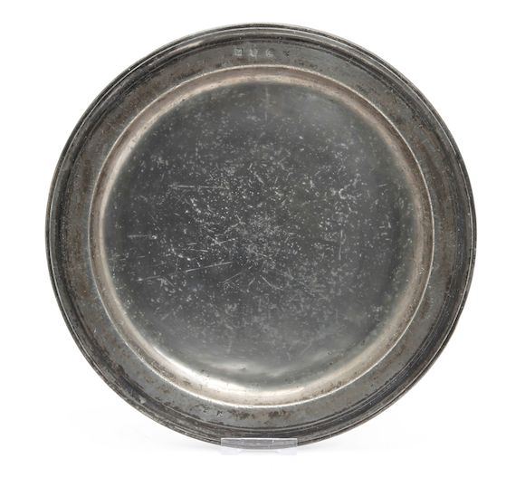 Bonhams : A late 17th century multiple-reed semi-narrow rim plate