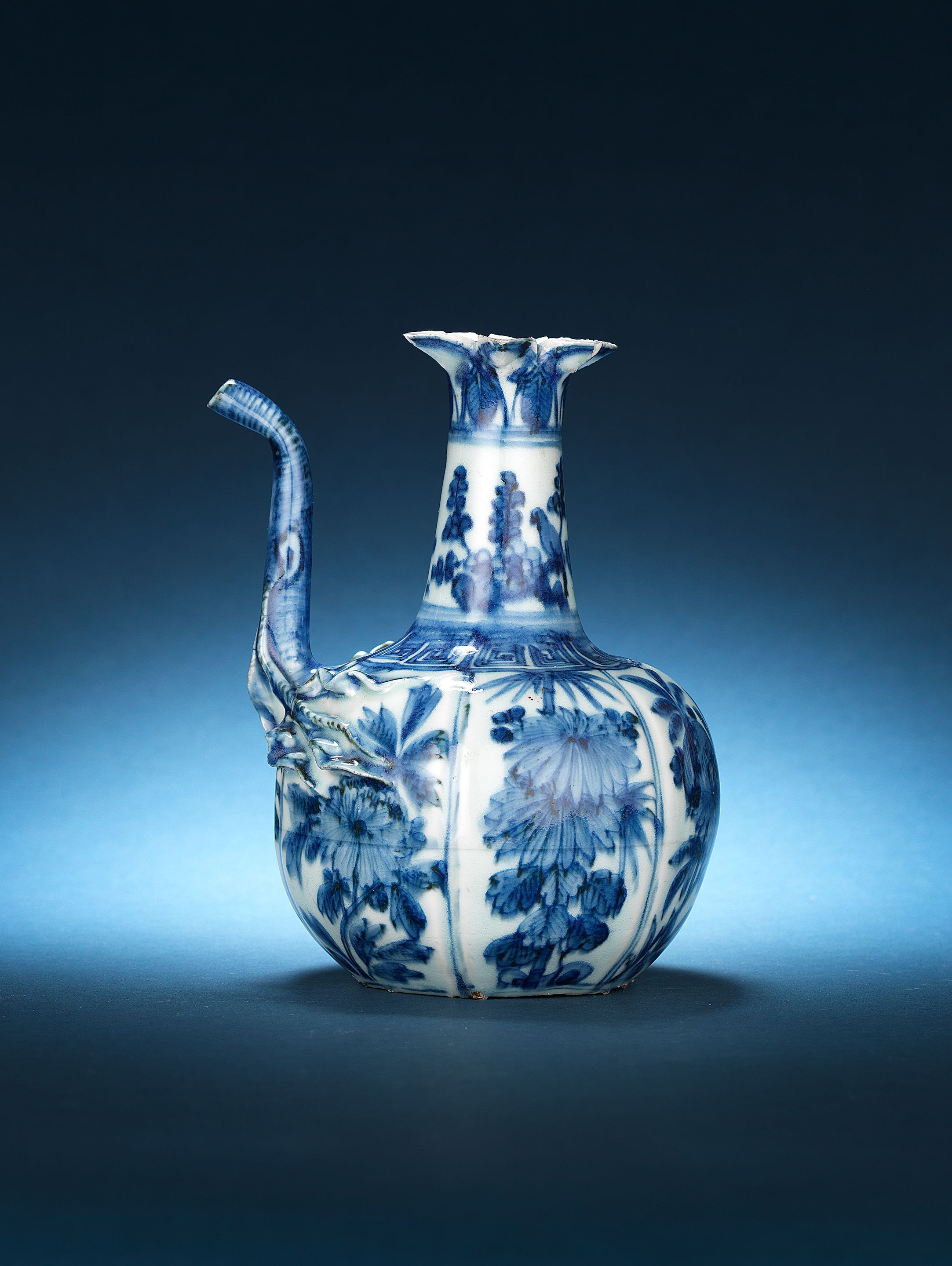 Bonhams : A rare small blue and white pomegranate-shaped ewer Early ...
