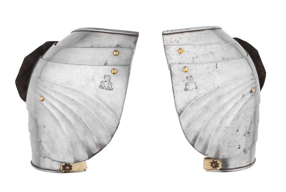 Pauldrons with sliding rivets [ titanium | first time I've seen proper ...