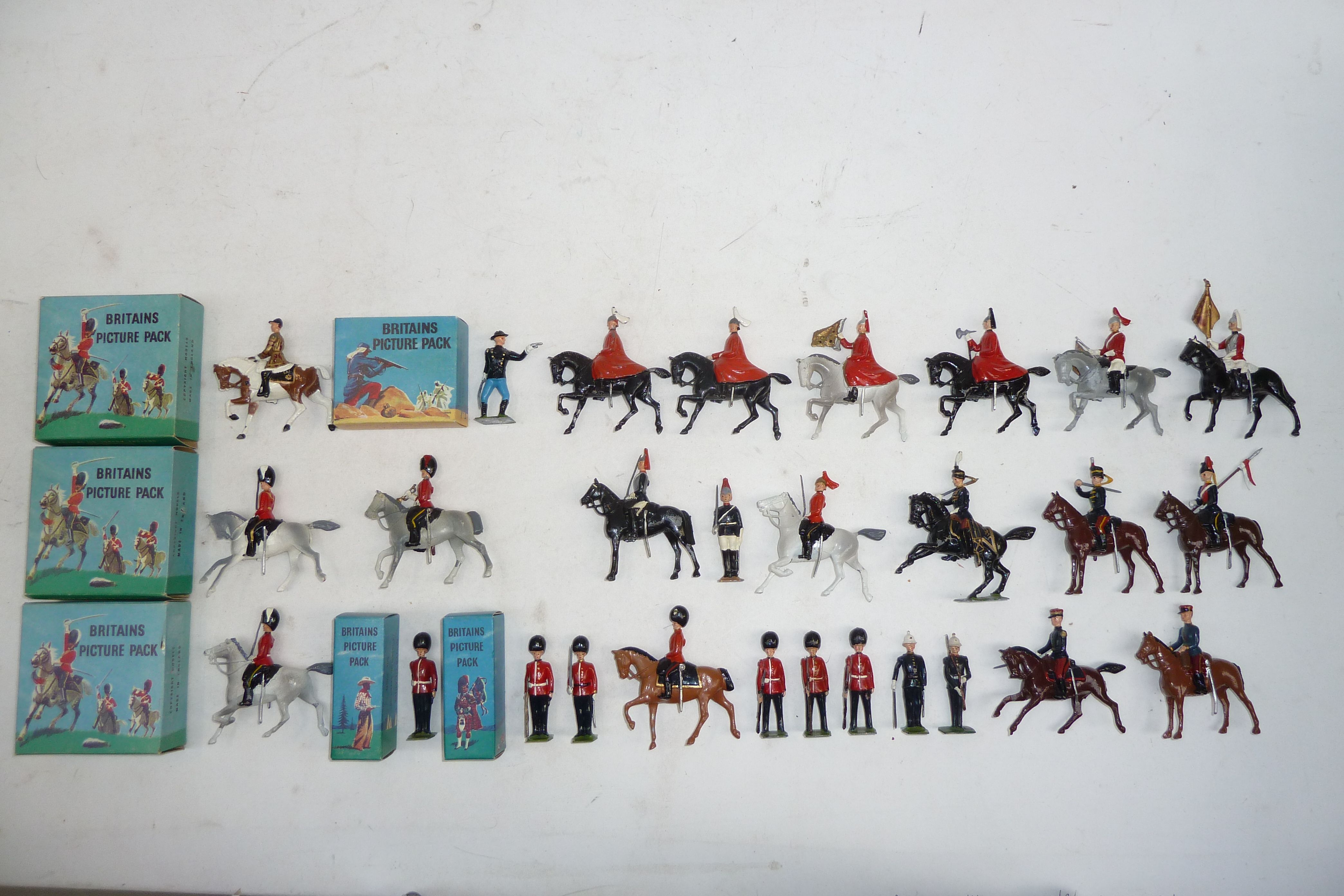 Bonhams : Britains Picture Packs in original boxes 51