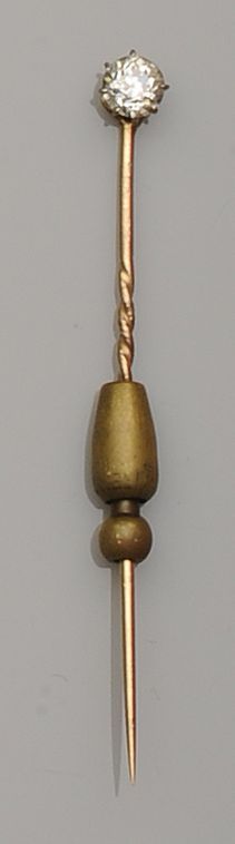 Bonhams : A diamond single stone stick pin