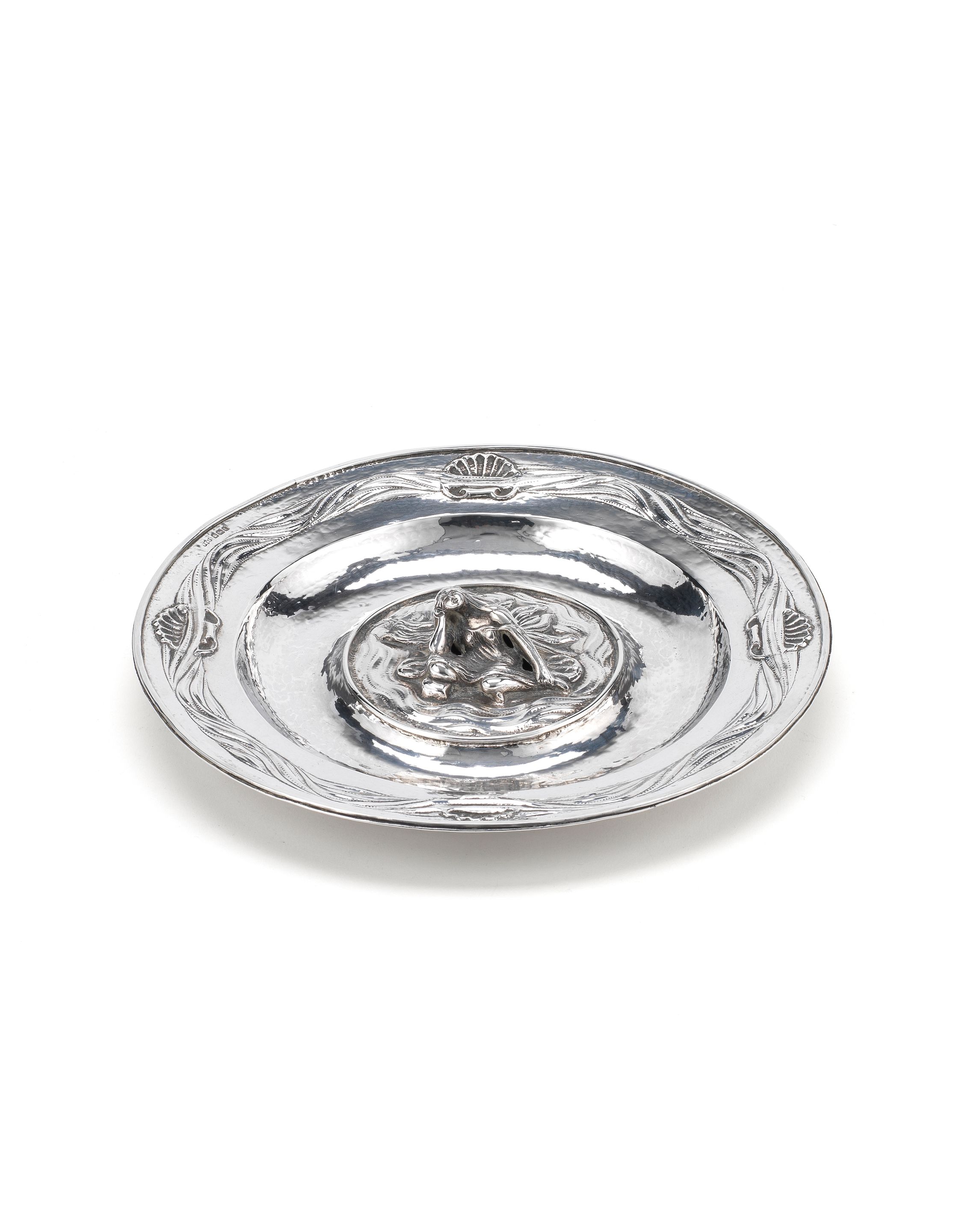 Bonhams : MILLICENT MERCER An Edwardian Arts & Crafts silver dish Marks ...