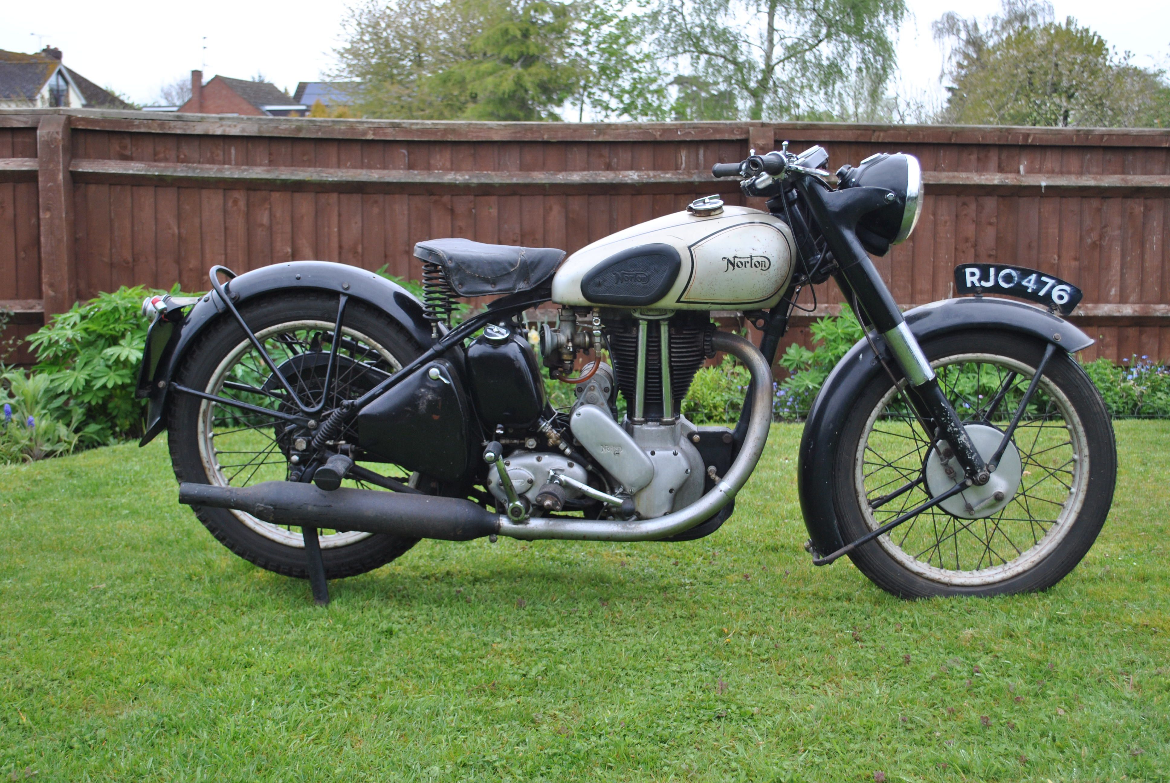 Bonhams Cars : 1951 Norton 490cc Model 18 Frame no. G3 41369 Engine no ...