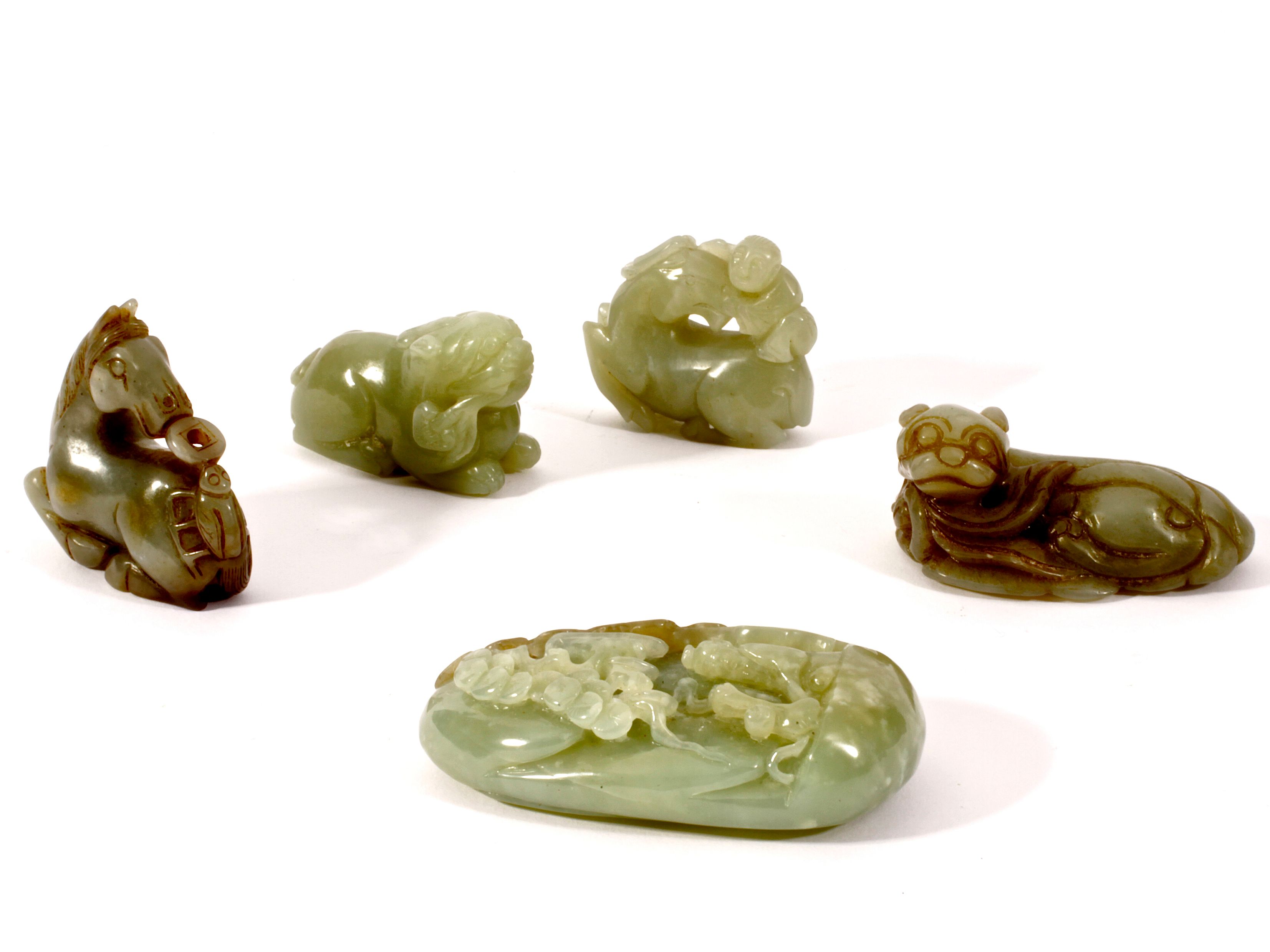 Bonhams : Five Chinese jade carvings