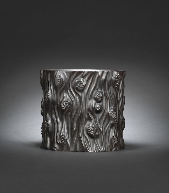 Bonhams : A zitan 'tree trunk' brushpot Early Qing dynasty