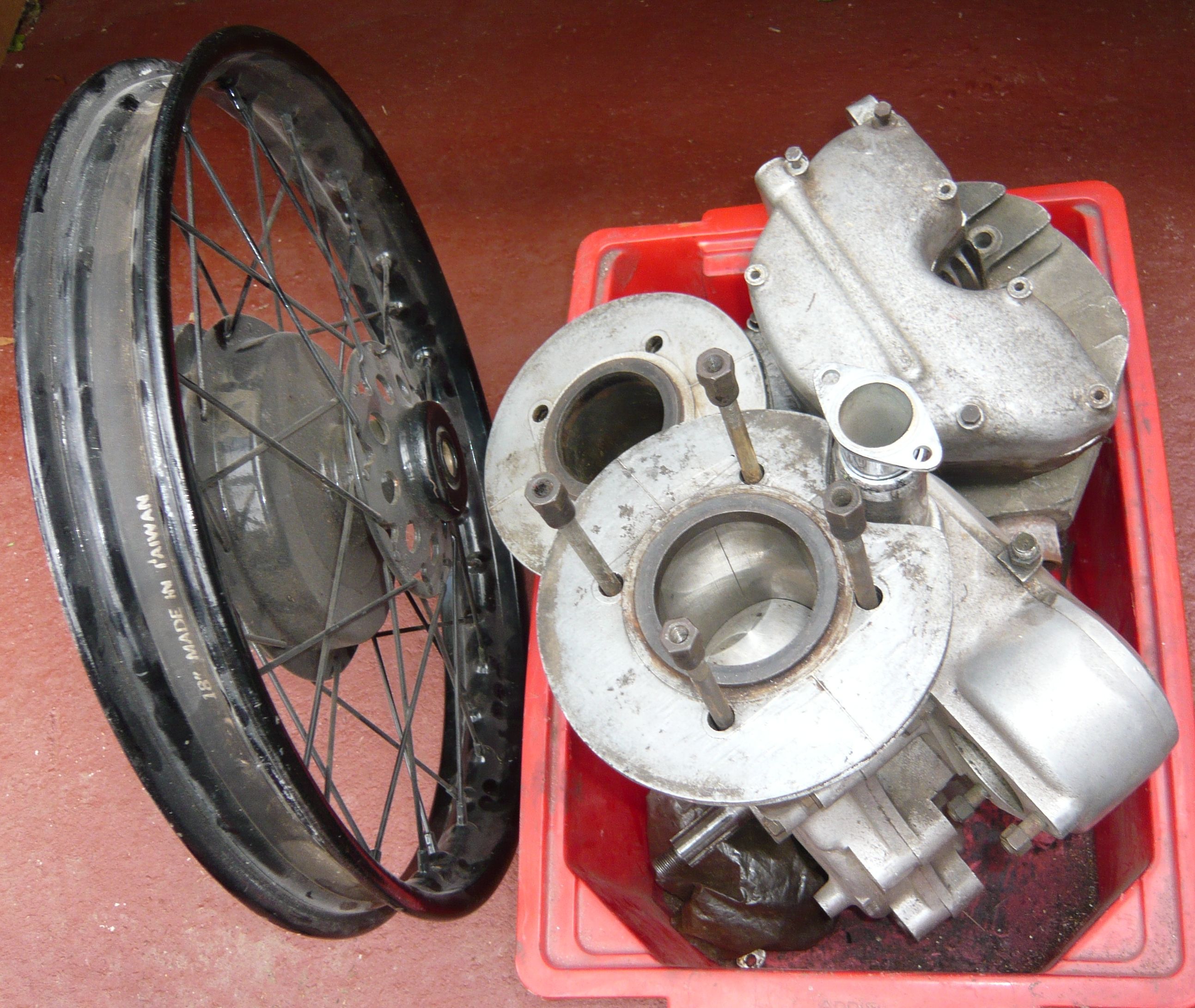 Bonhams Cars : A Velocette 'alloy' MAC engine,