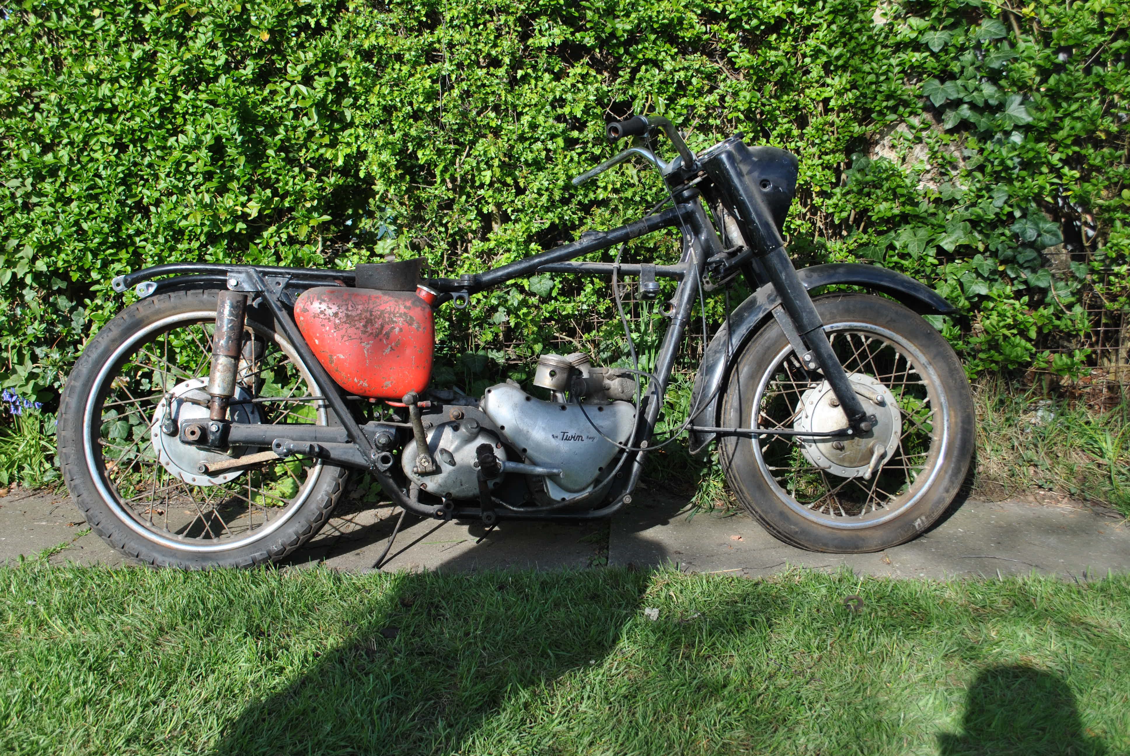 Bonhams Cars : c.1958 Ariel 650cc Model FH Huntmaster Frame no. CAPR ...