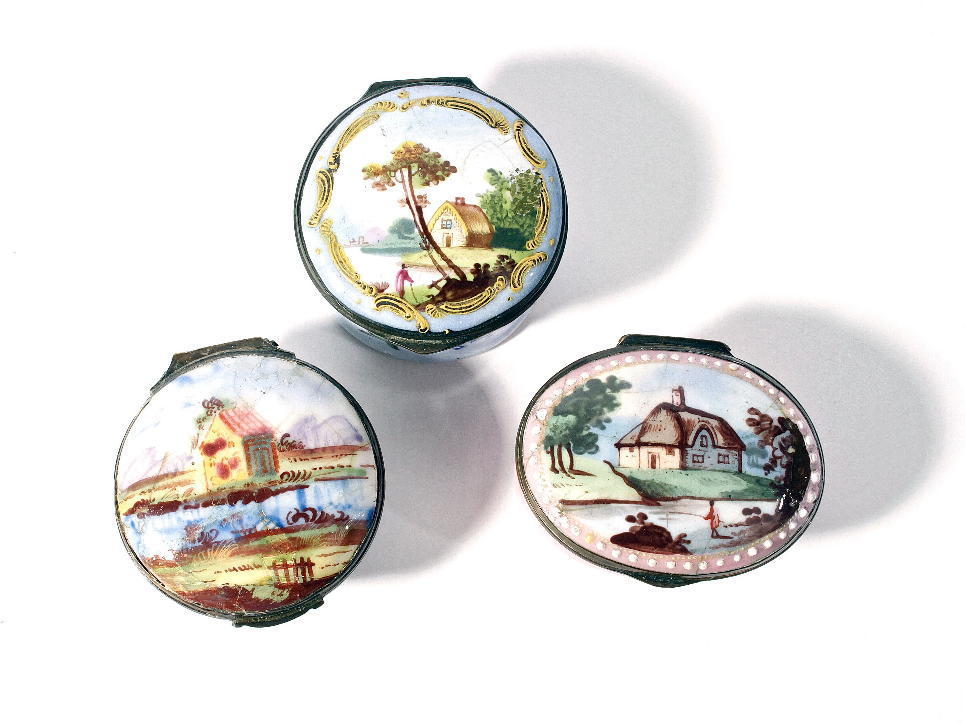 Bonhams : Three South Staffordshire enamel patch boxes, circa 1770-1800