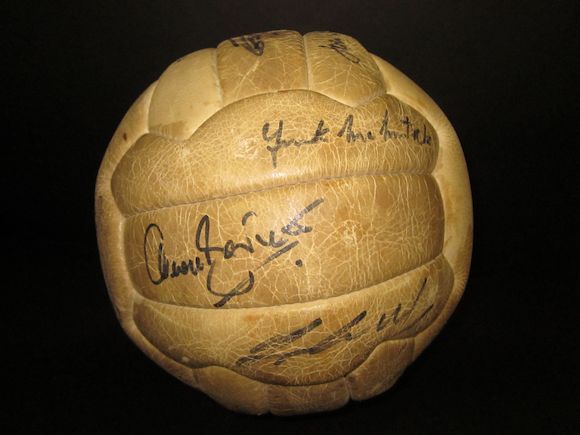 Bonhams : 1971 Arsenal Double winning team hand signed football