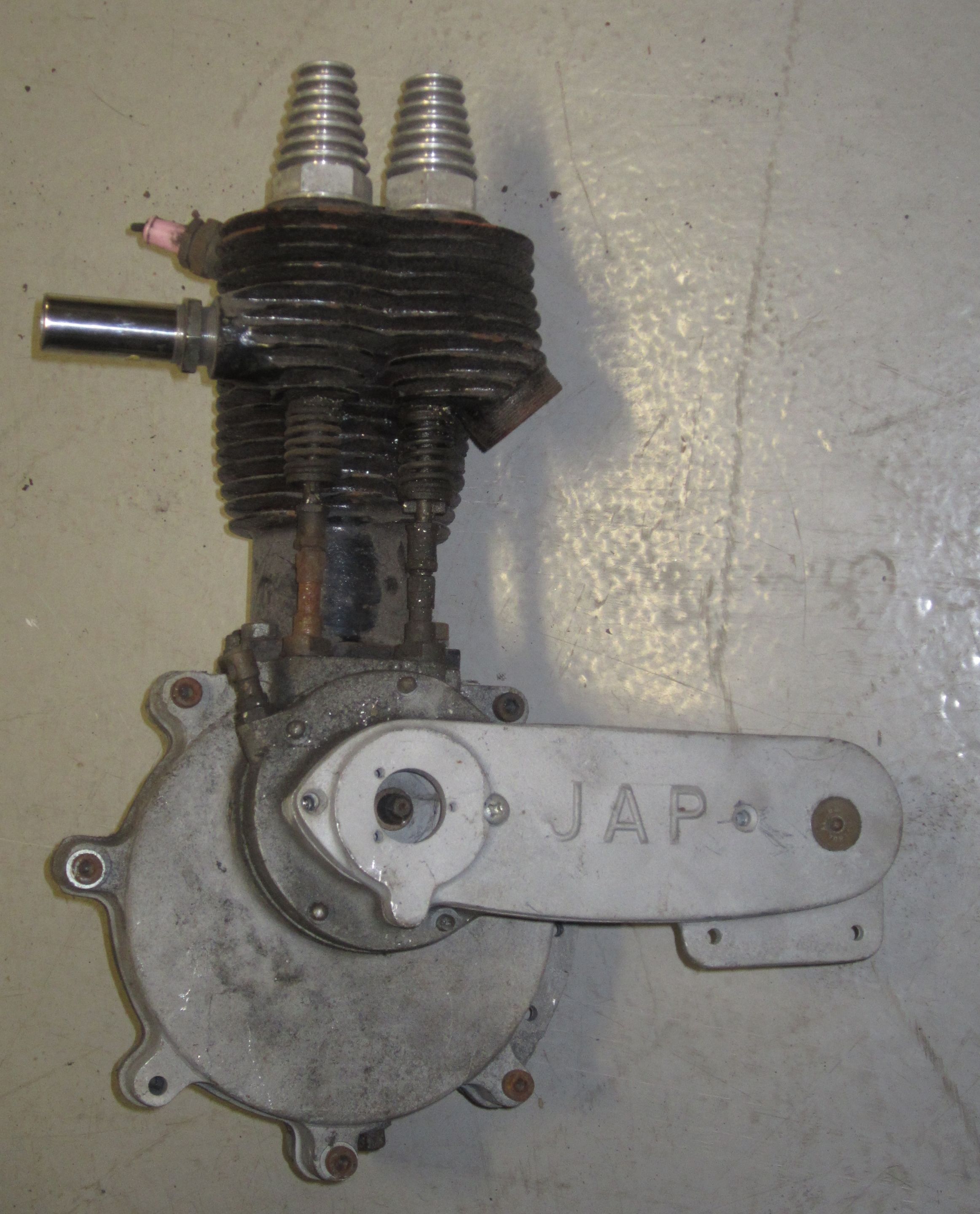 Bonhams Cars : A JAP 350cc side valve engine, believed 1926,