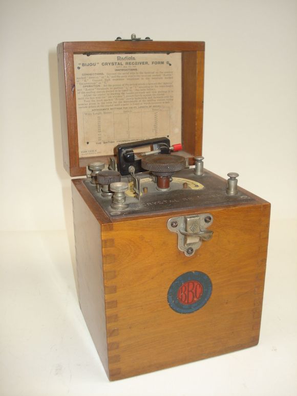Bonhams : A BTH crystal set, Type C Form B, second model, 1924,