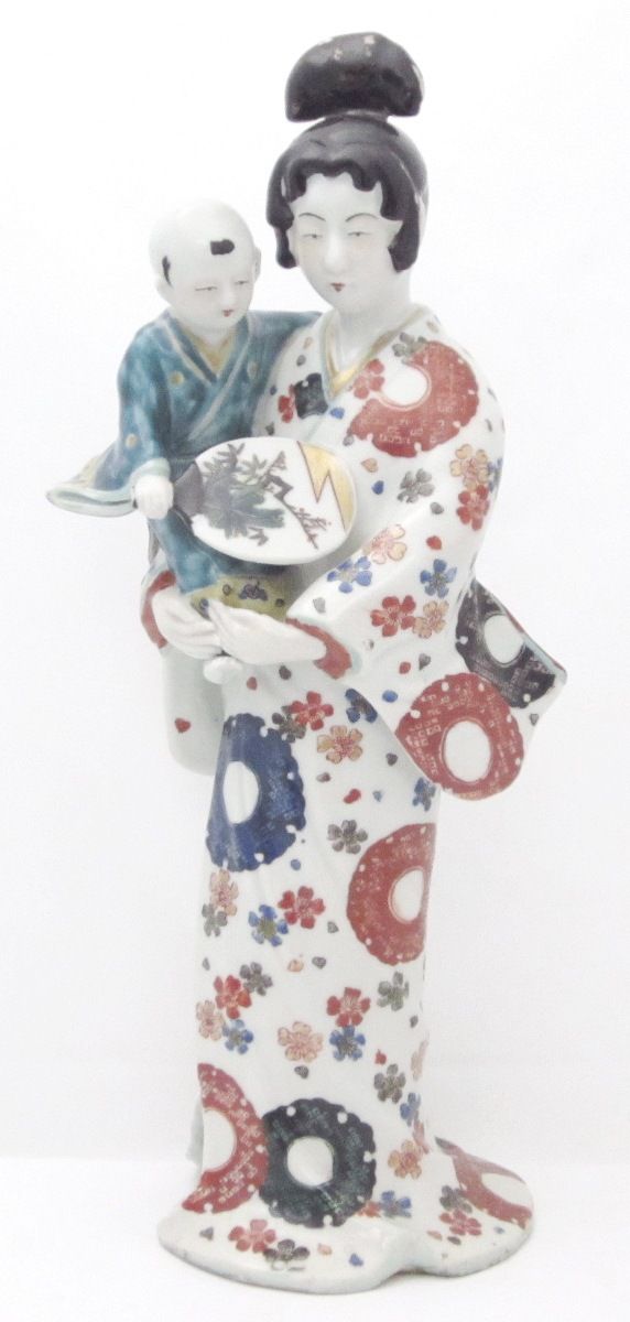 Bonhams : An Imari mother and child group