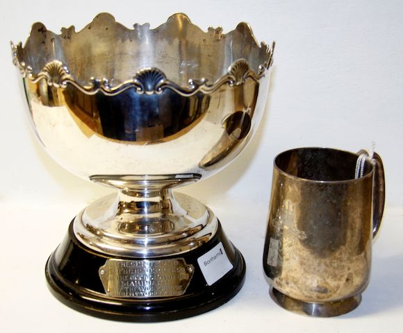 Bonhams : A footed rose bowl,with 'S' scroll and scallop rim ...