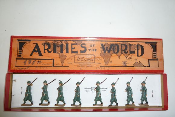 Bonhams : Britains set 1435, Italian Infantry in steel helmets 8
