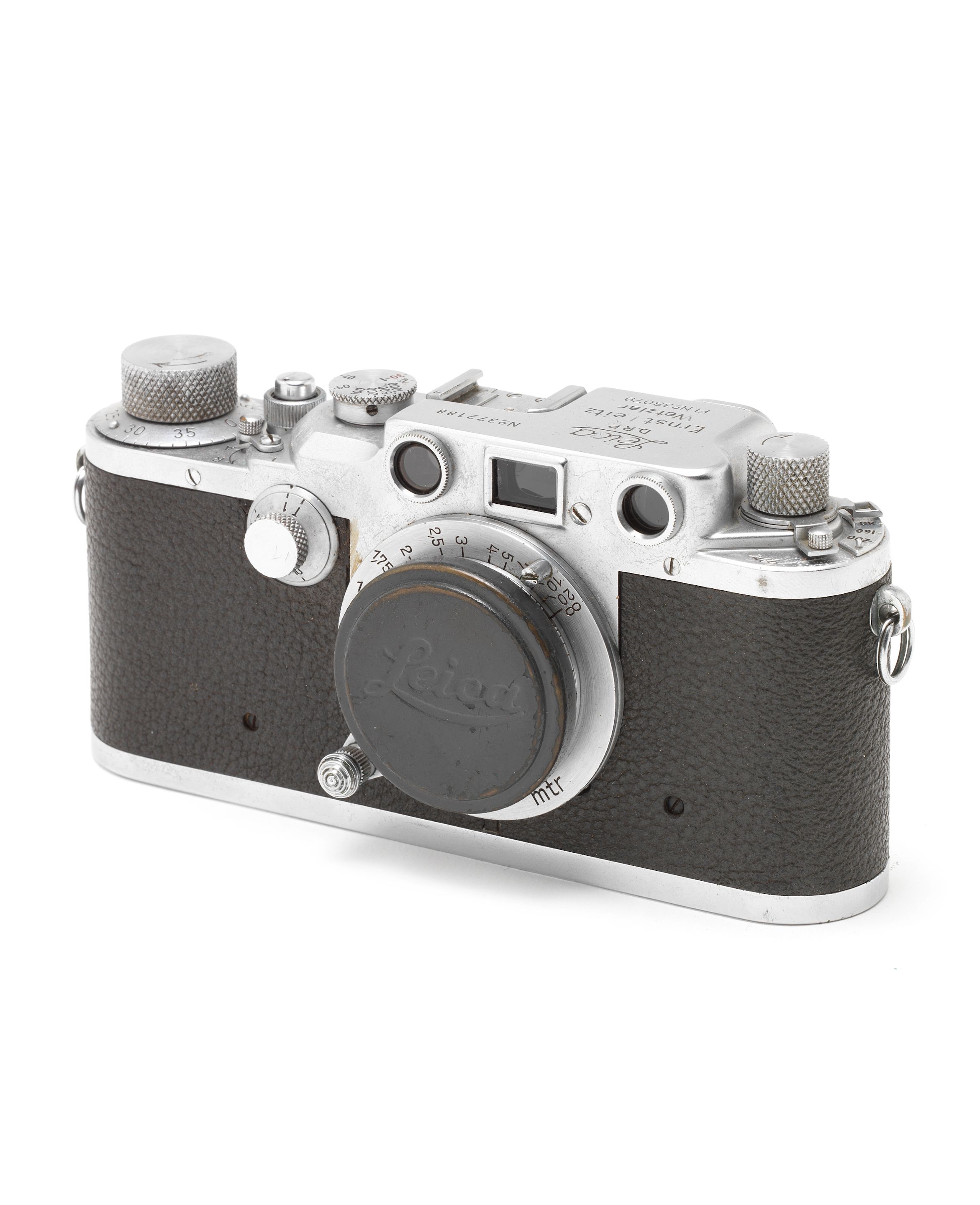 Bonhams : Leica IIIC,