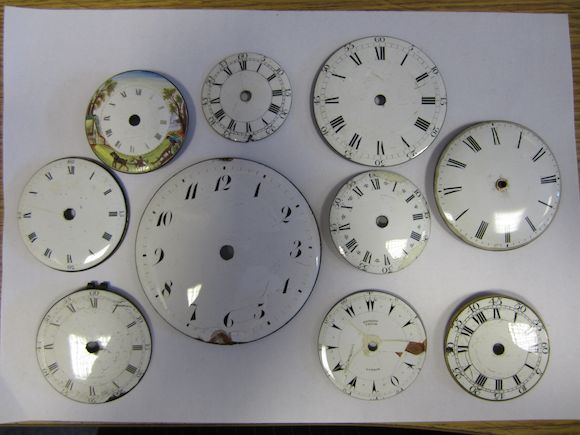 Bonhams : A lot of mixed pocket watch dials