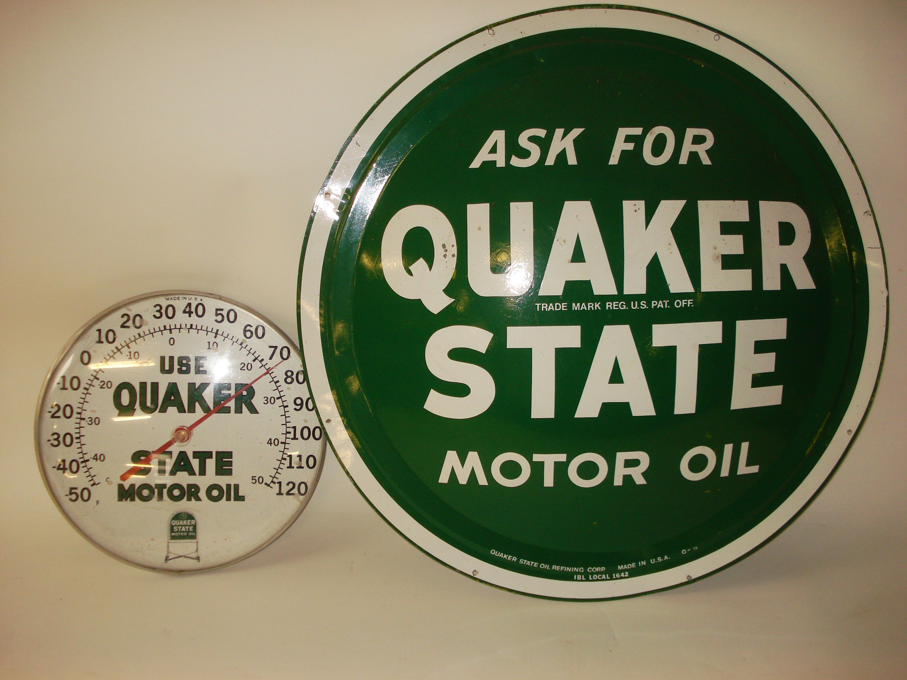 Vintage Quaker State Logo QUAKER STATE MOTOR OIL PORCELAIN TOMBSTONE