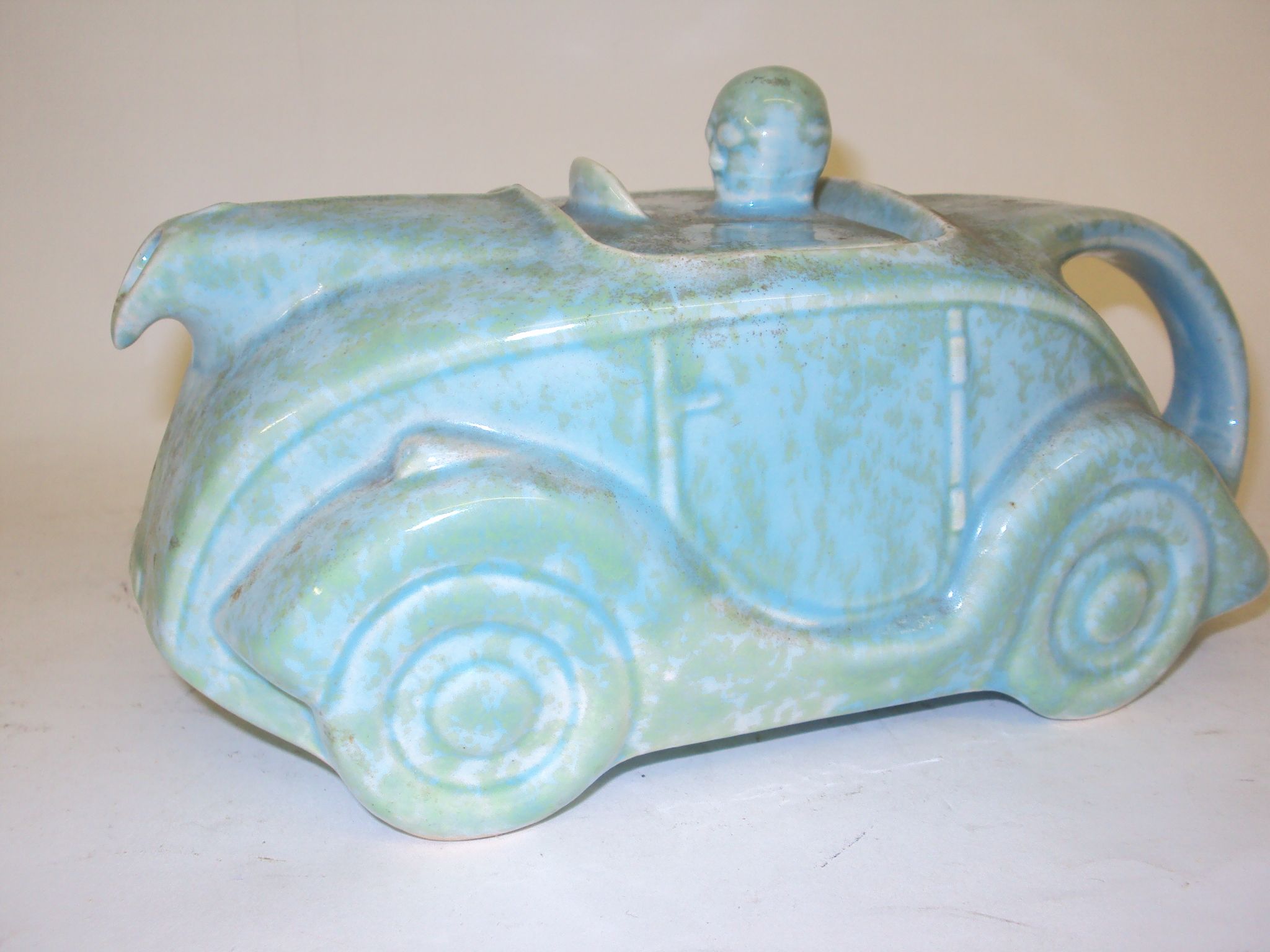 Bonhams : An Art Deco Sadler car teapot