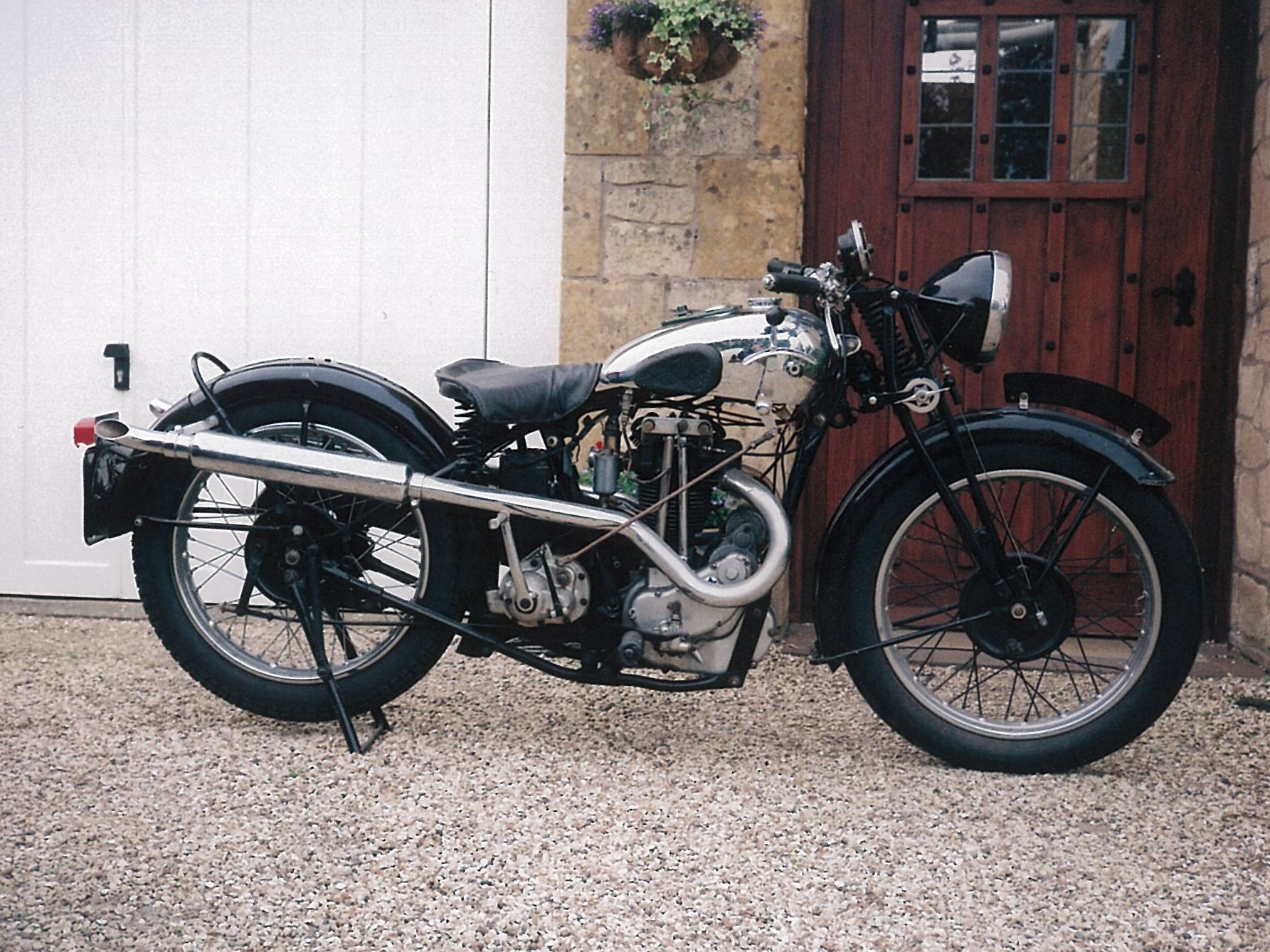 Bonhams Cars : 1932 BSA 350cc Blue Star L32-5 Frame No. Z4130 Engine No ...