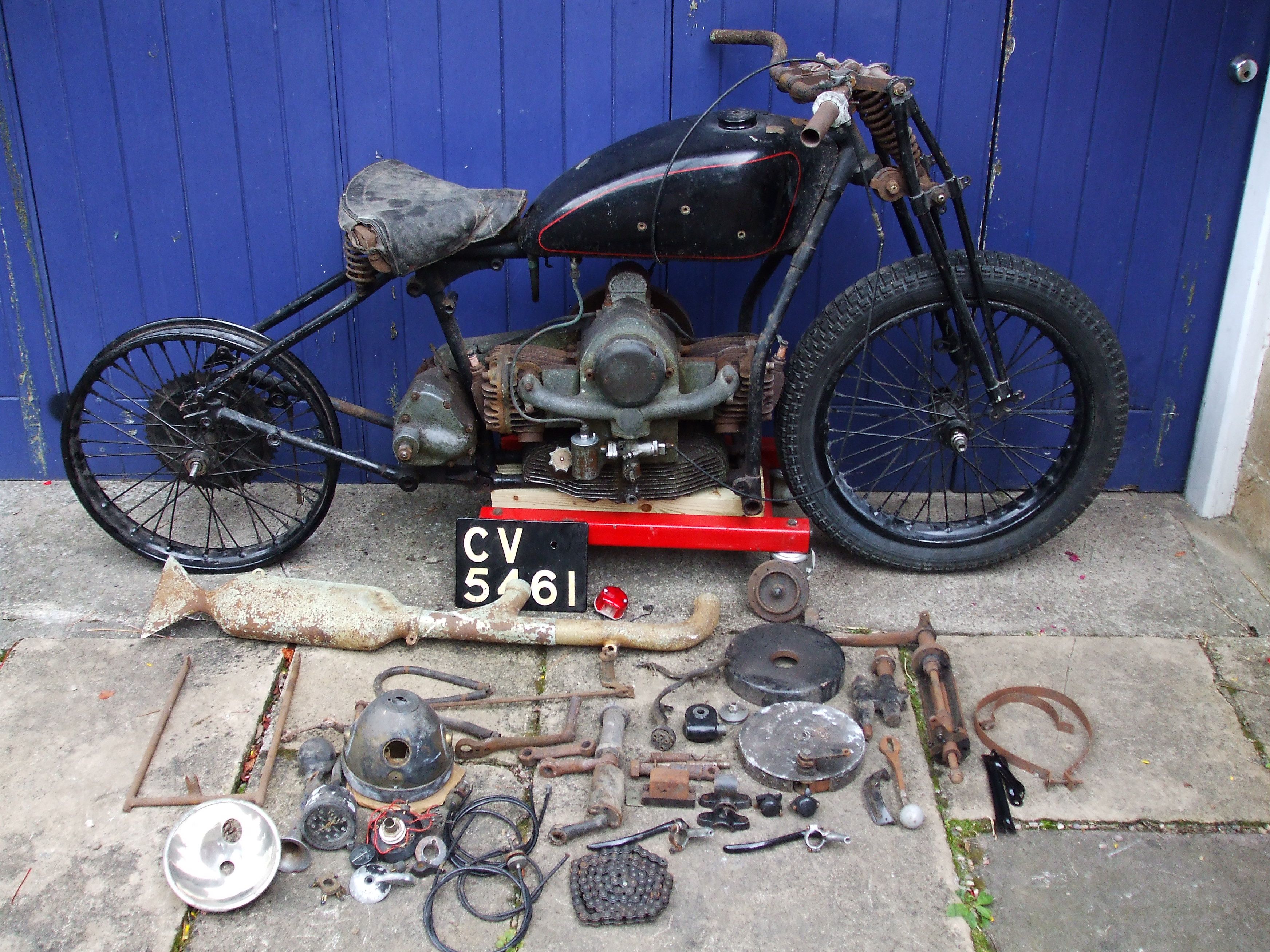 Bonhams Cars : c.1930 Douglas 596cc T6 Project Frame no. YF 1982 Engine ...
