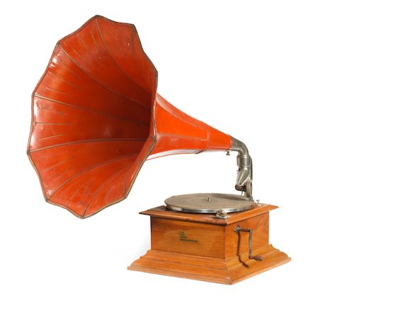 Bonhams : A 'New Cecil' Zonophone horn Gramophone, circa 1910,