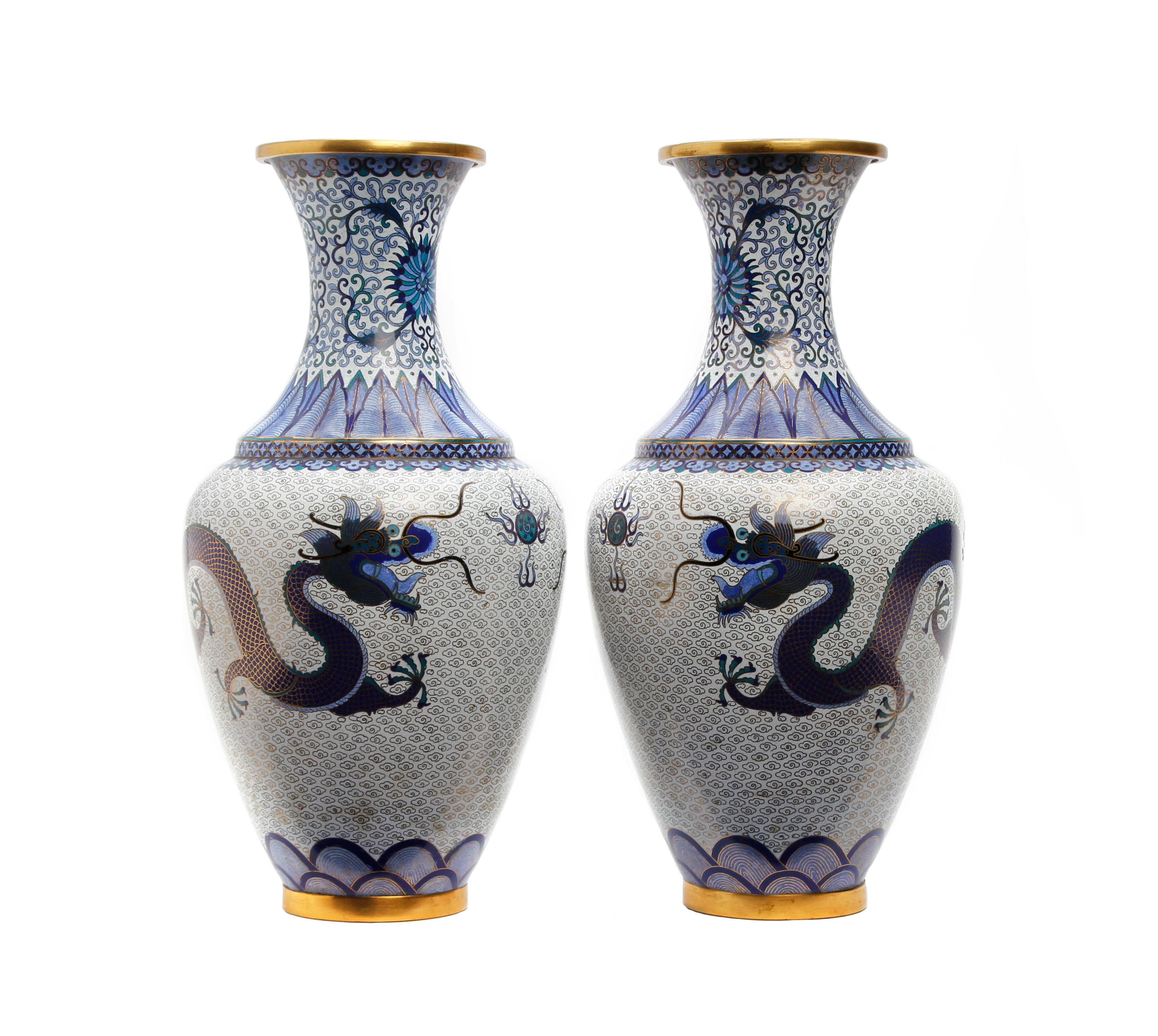 Bonhams : A pair of Chinese Cloisonné vases, Lao Tian Li Circa 1890-1910
