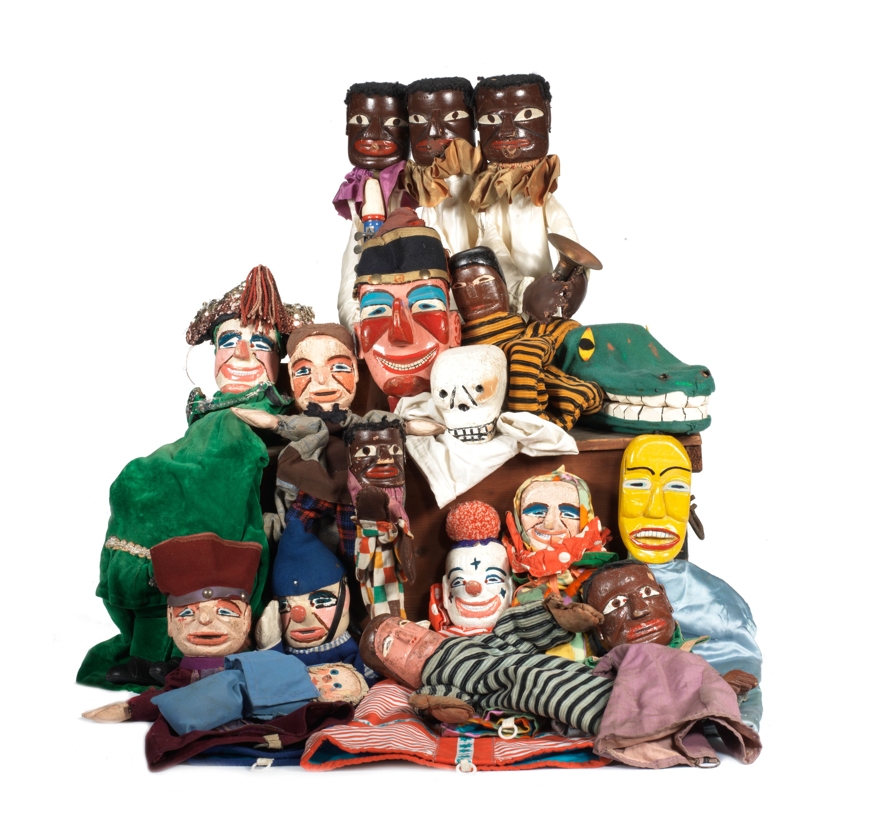 Bonhams : A complete Punch and Judy puppet theatre