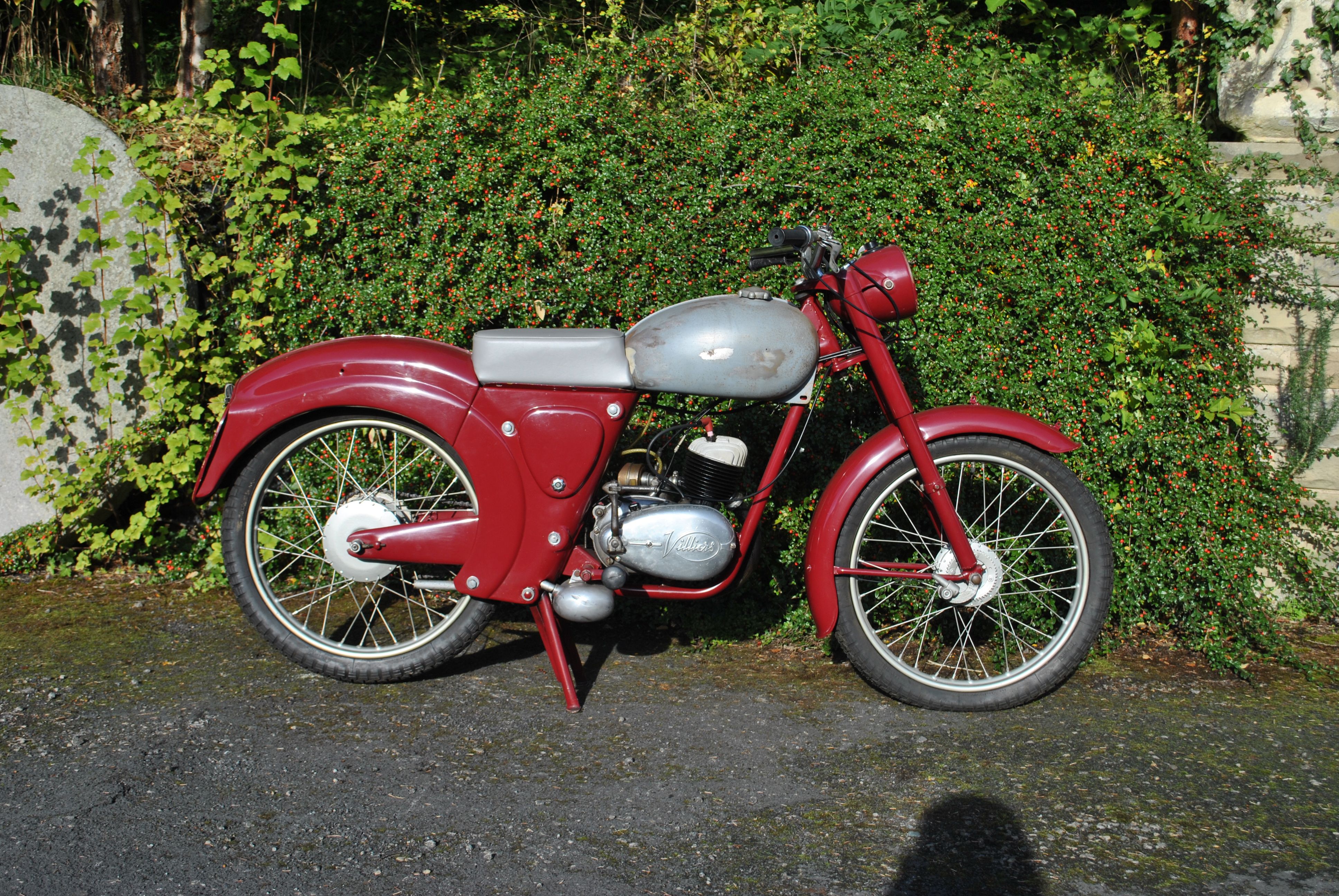 Bonhams Cars : 1956 James 98cc Comet Frame no. 56L1/504 Engine no. 609B ...
