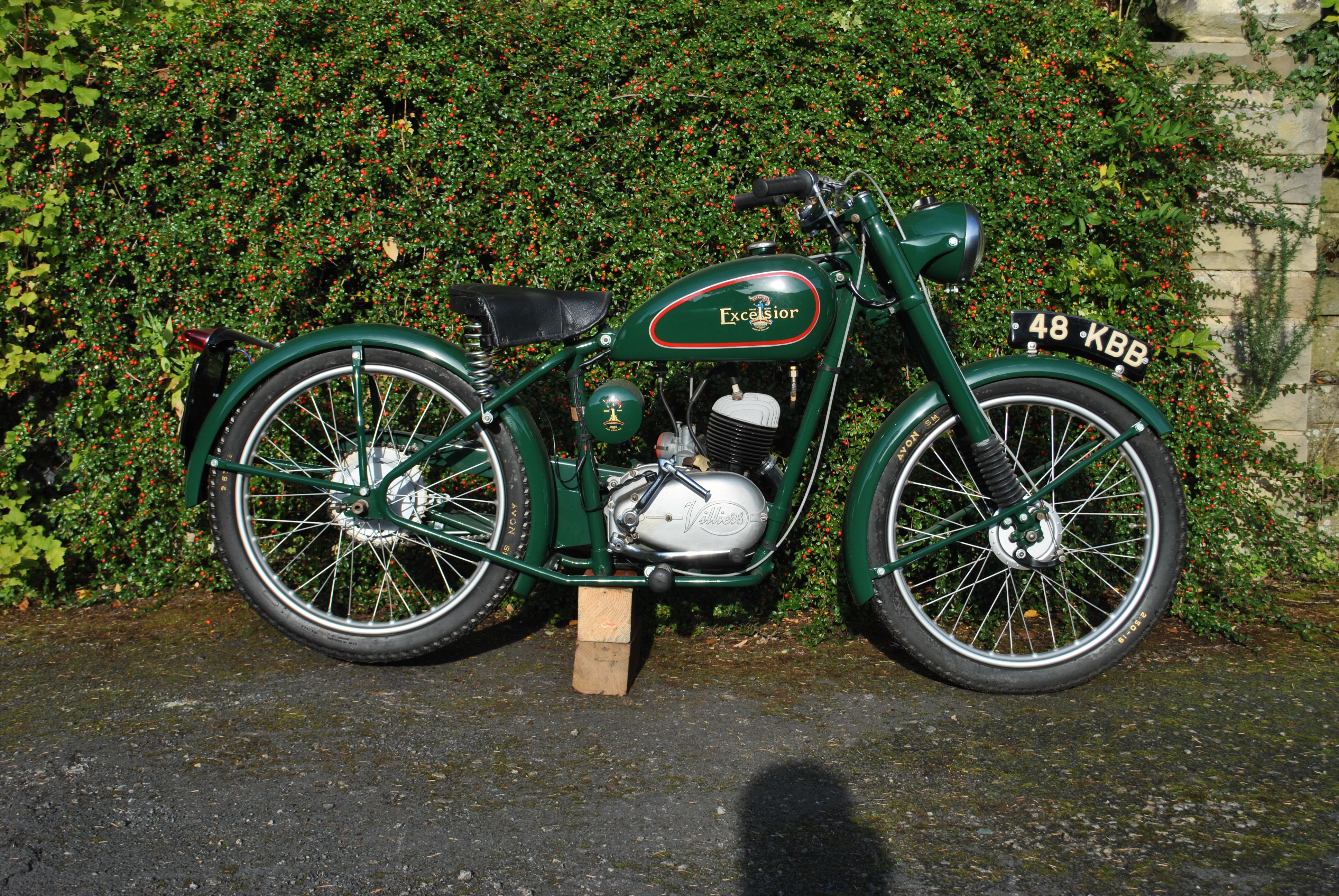 Bonhams Cars : 1960 Excelsior 98cc Consort Frame no. F4S/11375 Engine ...