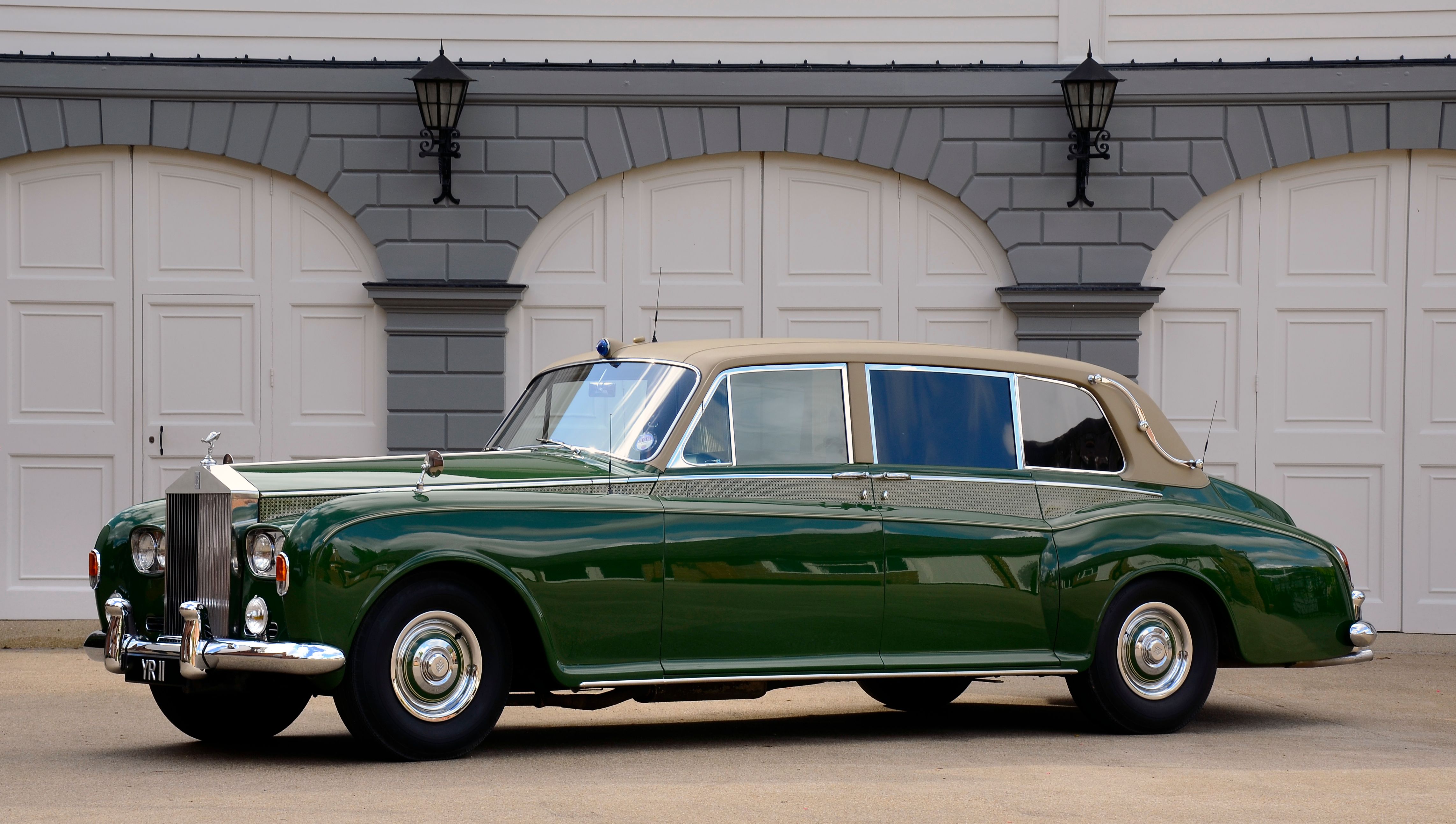 Bonhams Cars : Ex-Sir Angus Ogilvy and HRH the Duke of Kent,1963 Rolls-Royce Phantom V Limousine ...