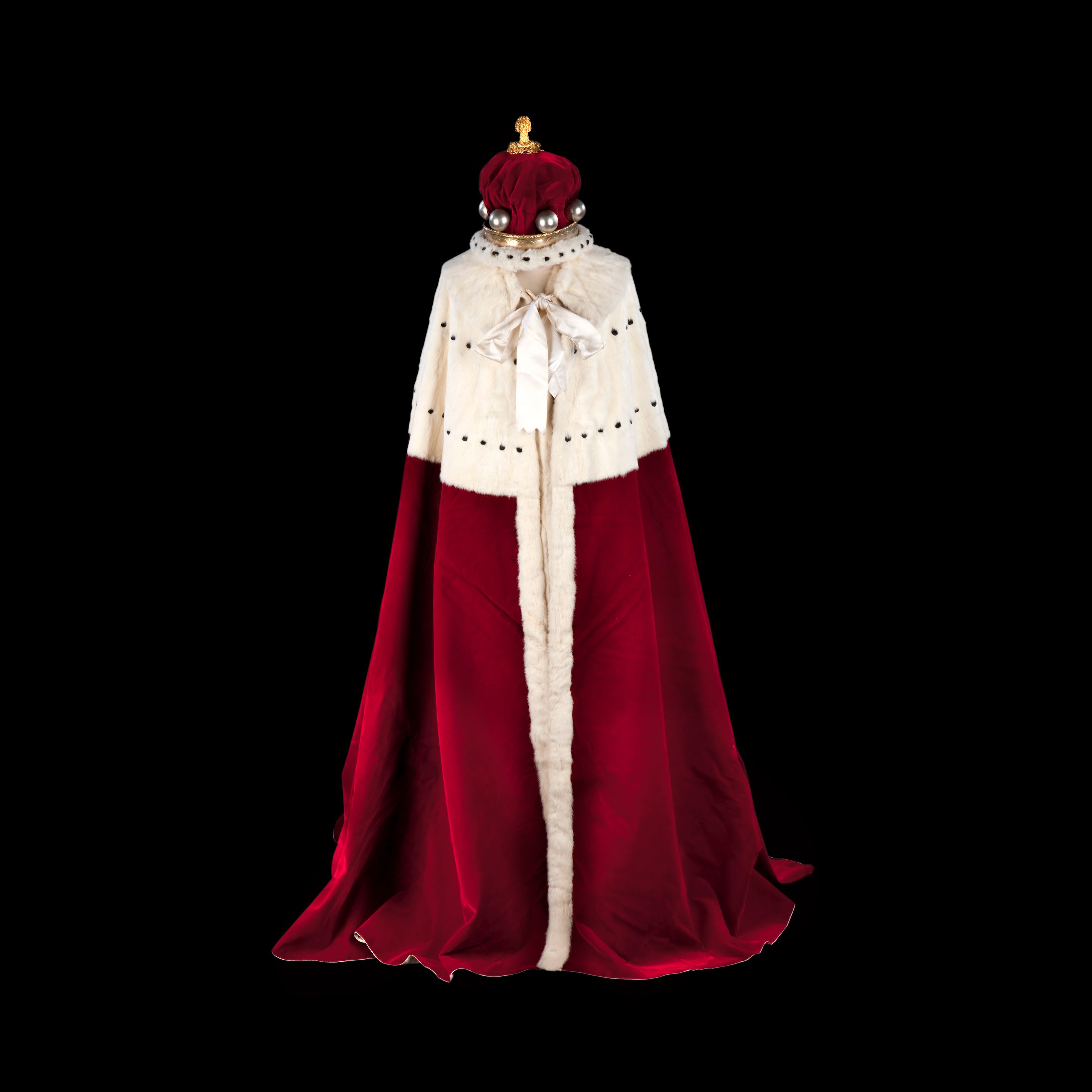 Bonhams : The Coronation robe and Coronet for Lord Deramore for the ...