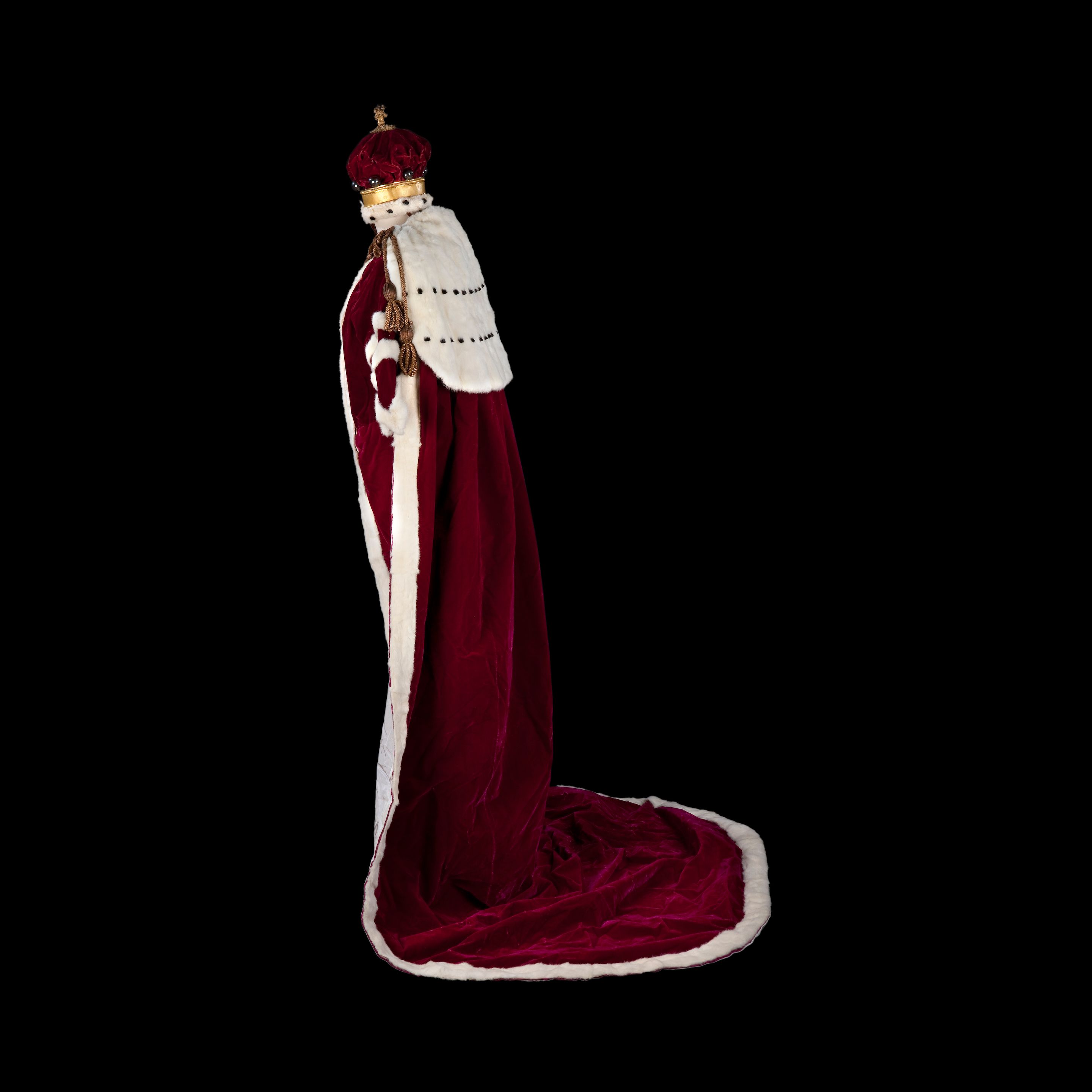 Bonhams : The Coronation robe and Coronet probably for Dowager Lady ...