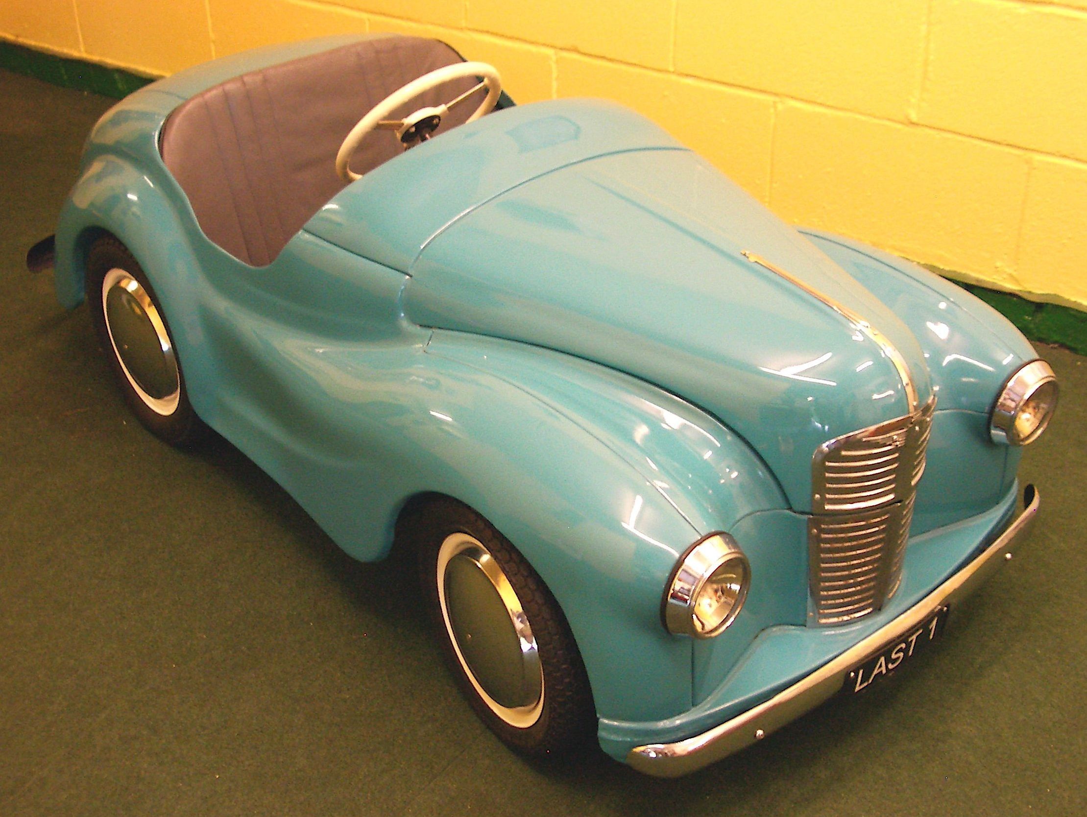 Bonhams Cars : An Austin J40 Pedal Car – the last one built,