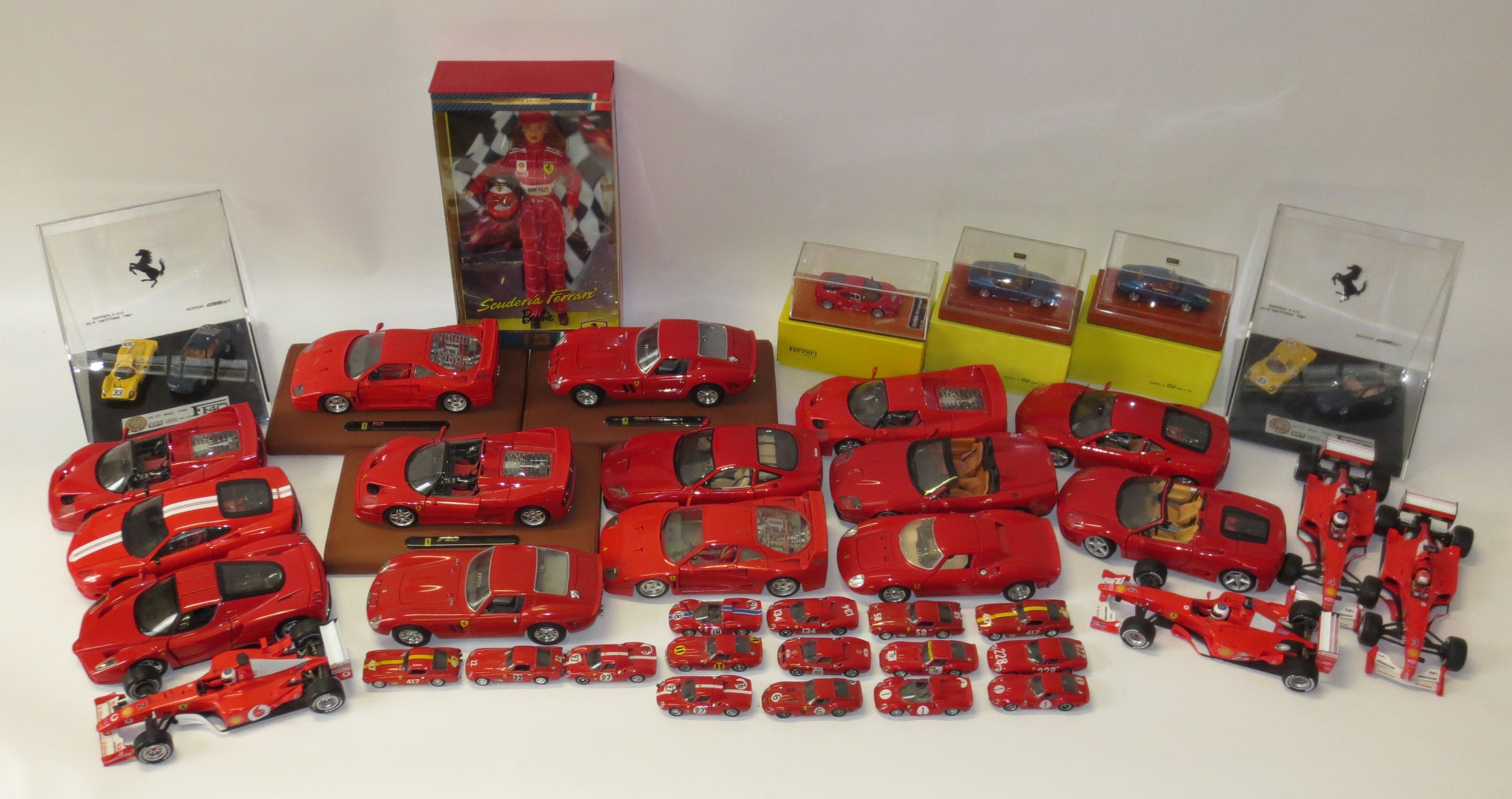 Bonhams Cars : A quantity of assorted Ferrari models,