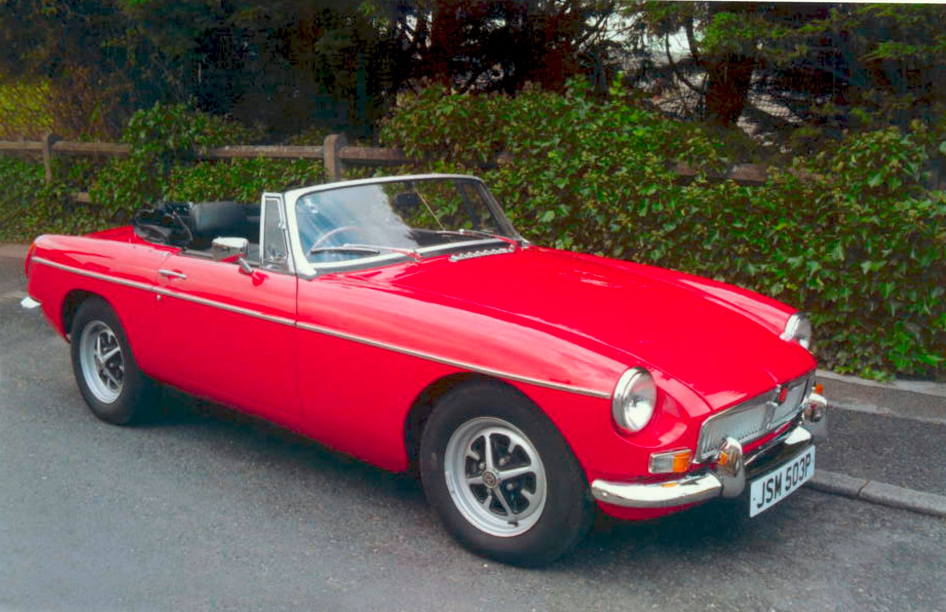 Bonhams Cars : 1975 MGB Roadster Chassis no. GHN5-378144G Engine no. 5627