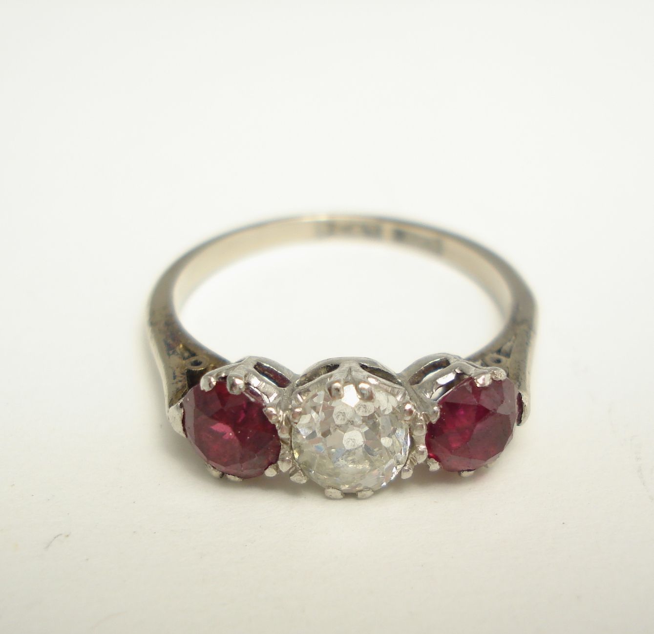 Bonhams : A diamond and ruby three-stone ring