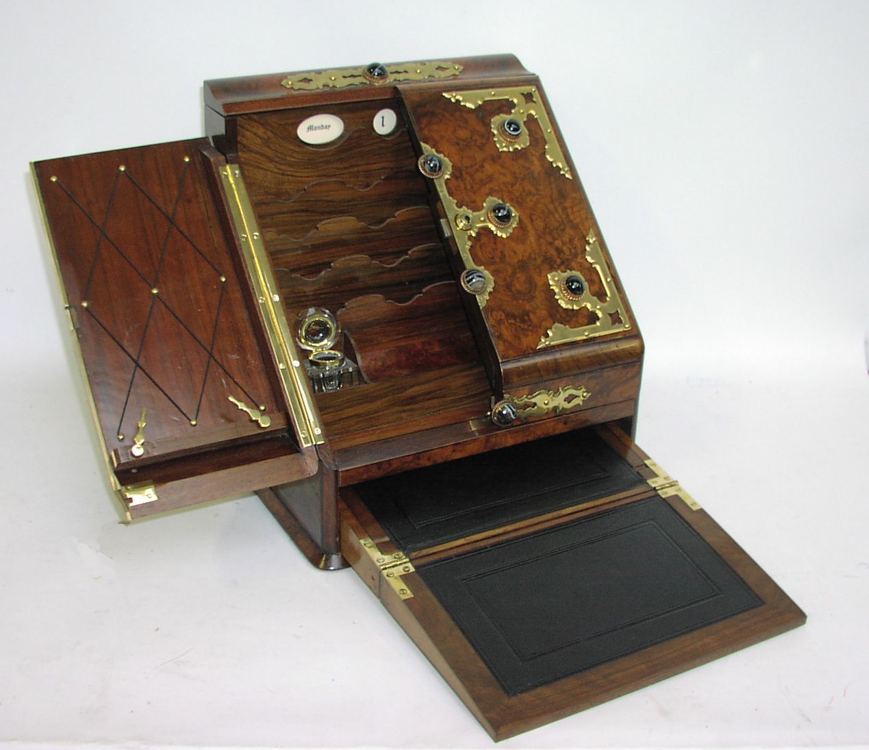 Bonhams : A Victorian stationery box