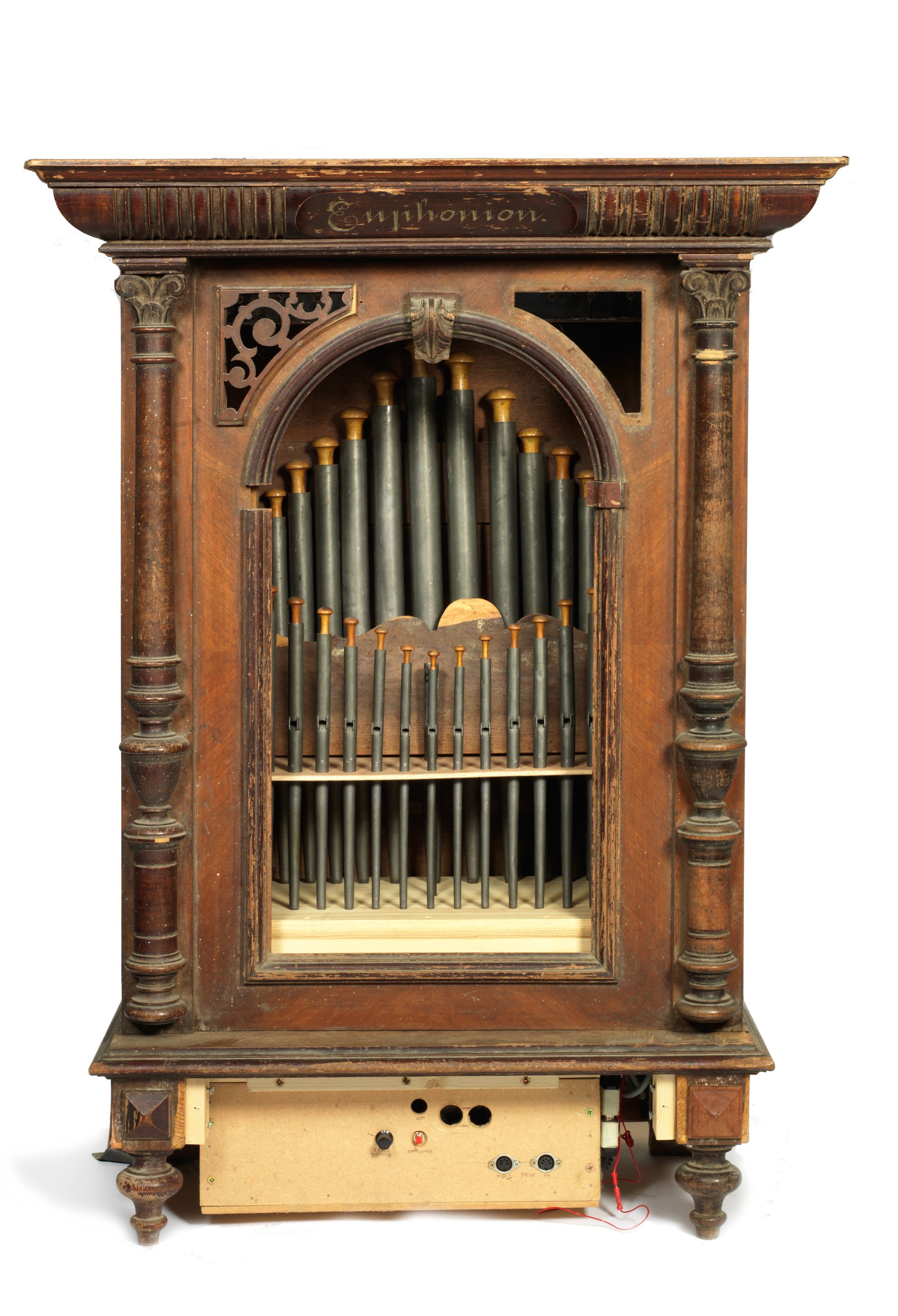 Bonhams : A home-contructed midi-controlled pipe organ,