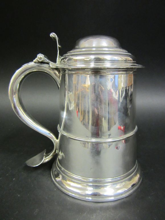 Bonhams : A George II lidded tankard by Isaac Cookson, Newcastle 1747