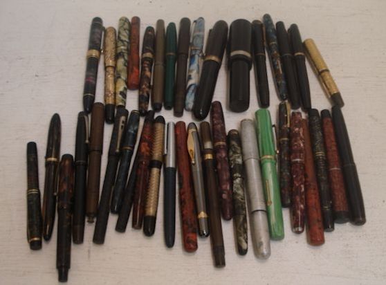 Bonhams : A collection of forty vintage fountain pens, including Onoto ...